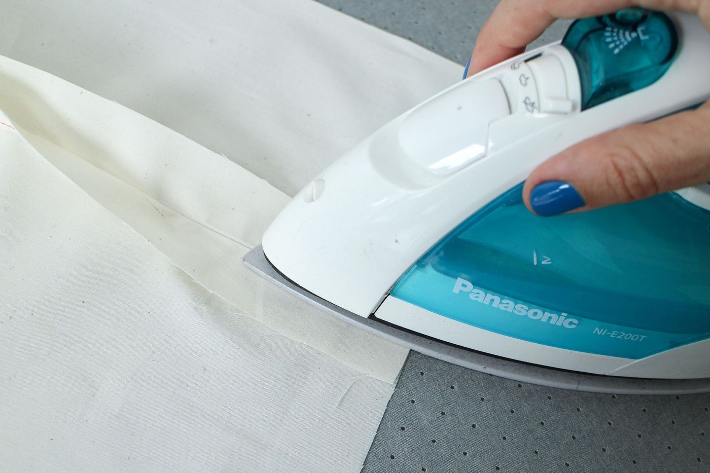 Sewing Straight Seams : 11 Steps - Instructables