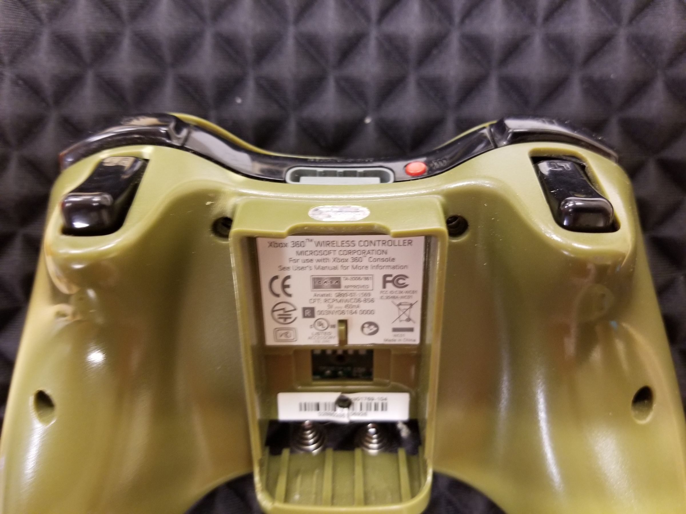Disassembly, Cleaning, and Reassembly of an Xbox 360 Controller. : 11 ...