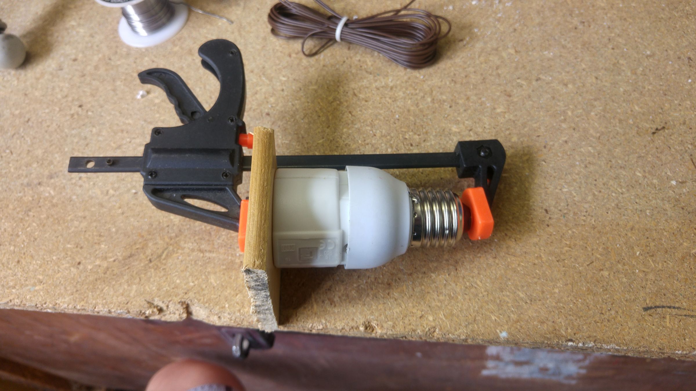 Lamp Base Socket : 5 Steps (with Pictures) - Instructables