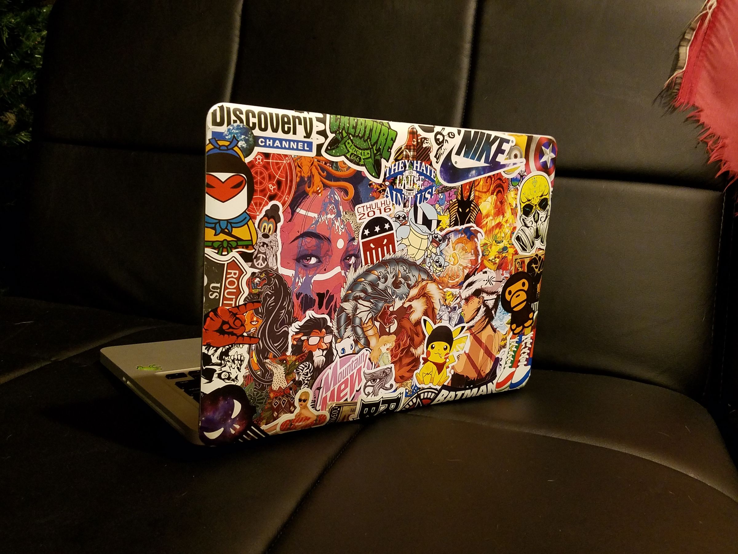 Laptop Stickerbomb : 8 Steps - Instructables