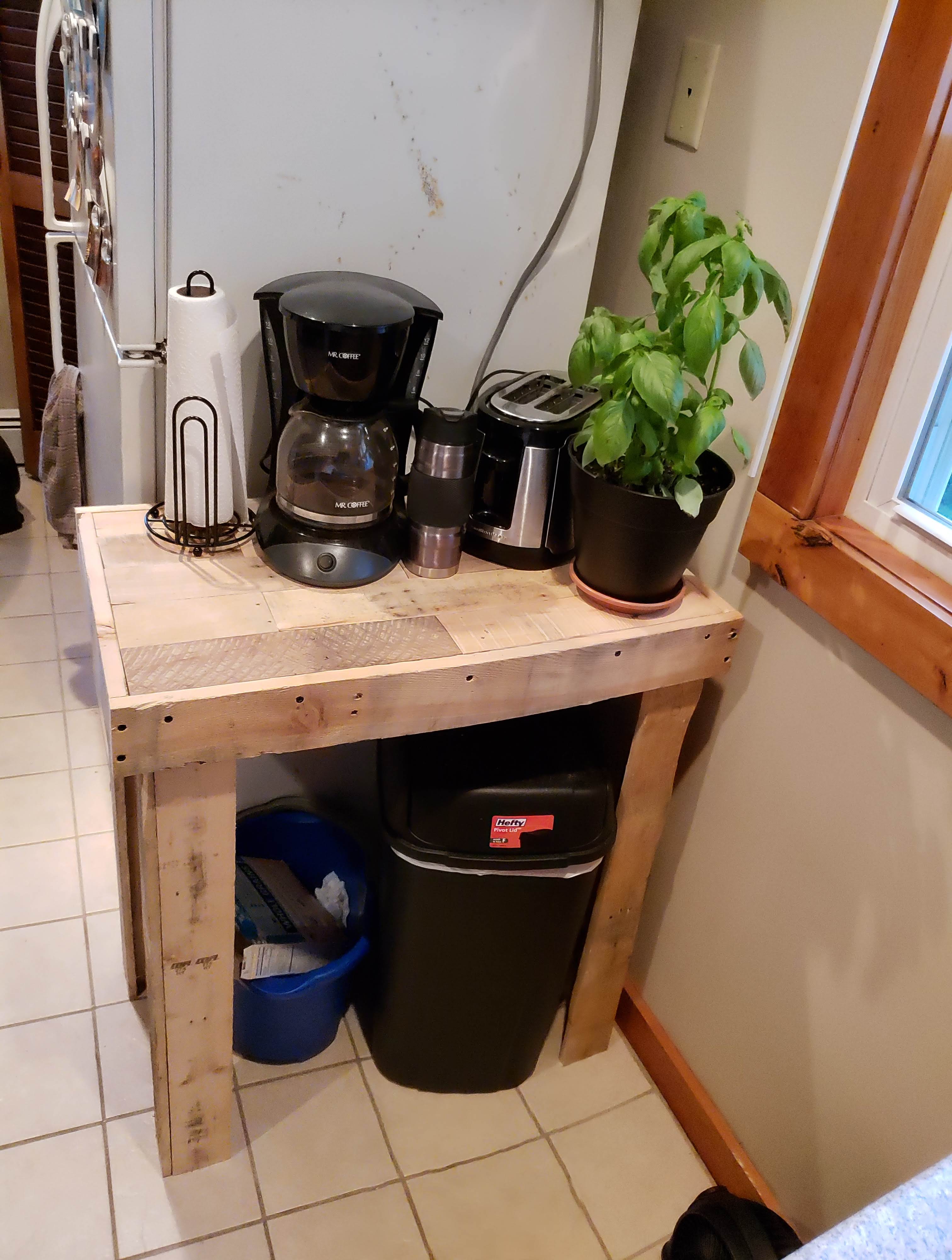 Pallet Wood Counter Space : 6 Steps (with Pictures) - Instructables