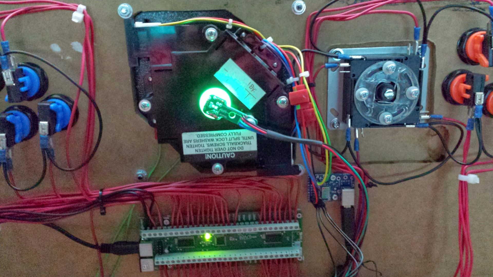 4-Player Pedestal Arcade Cabinet for MAME : 32 Steps (with Pictures ...