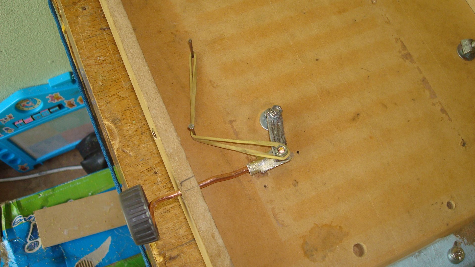 Mini Pinball : 4 Steps - Instructables
