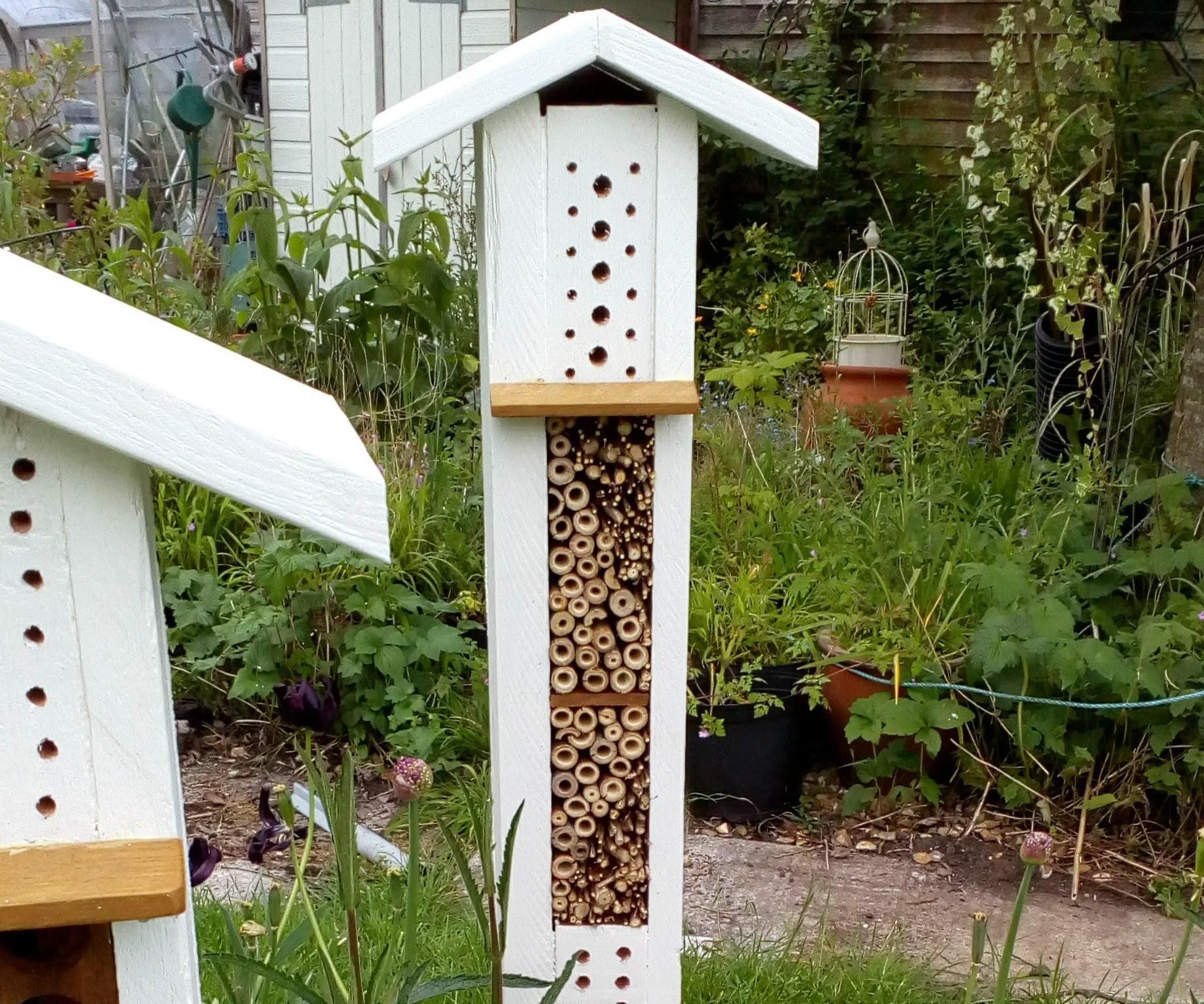 Bee & Bug Tower Hotel : 7 Steps (with Pictures) - Instructables