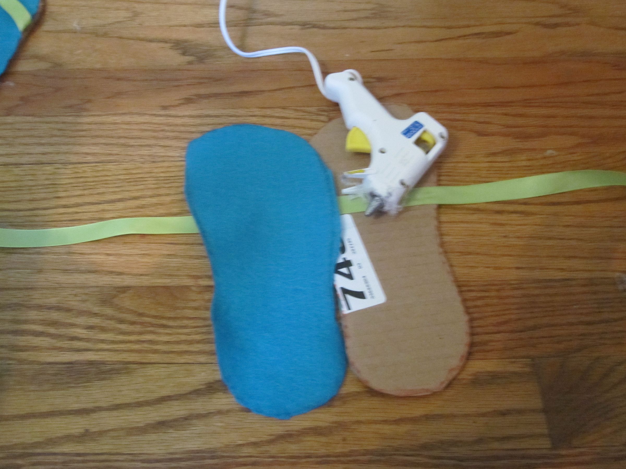Handy-Dandy Cardboard Flip Flops - Instructables
