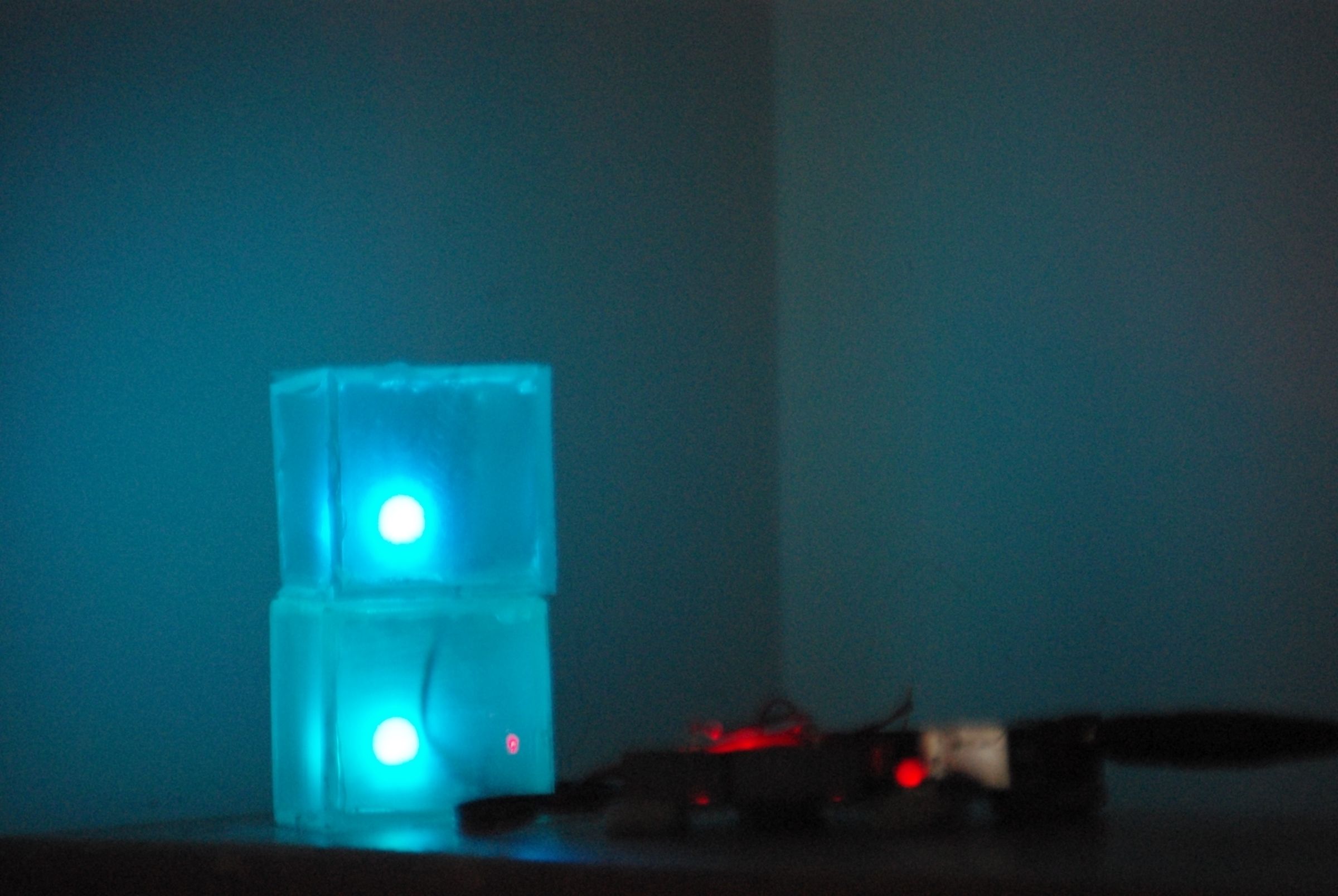 Stackable LED Cubes! : 10 Steps - Instructables