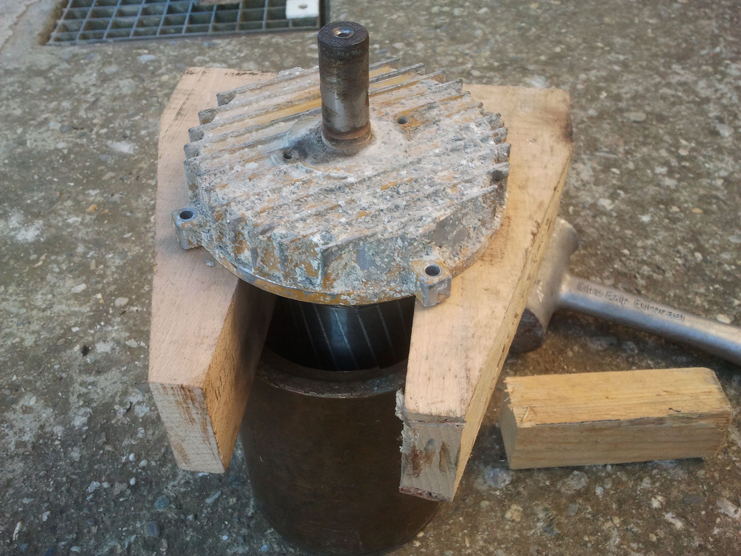 Rewinding and Renovation of the Electric Motor : 45 Steps (with ...