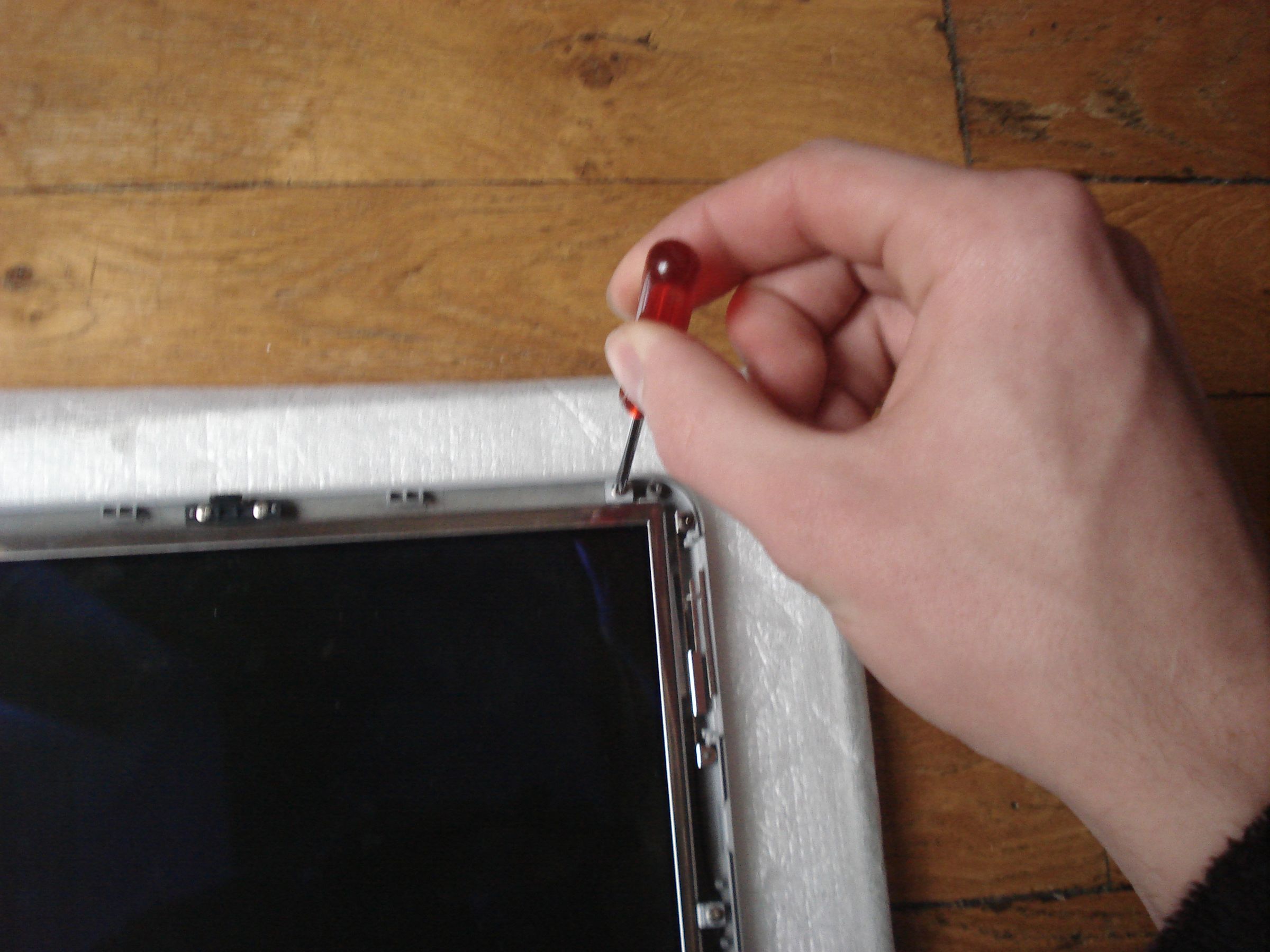 Turn a Laptop Screen Into a Mirror : 9 Steps (with Pictures ...