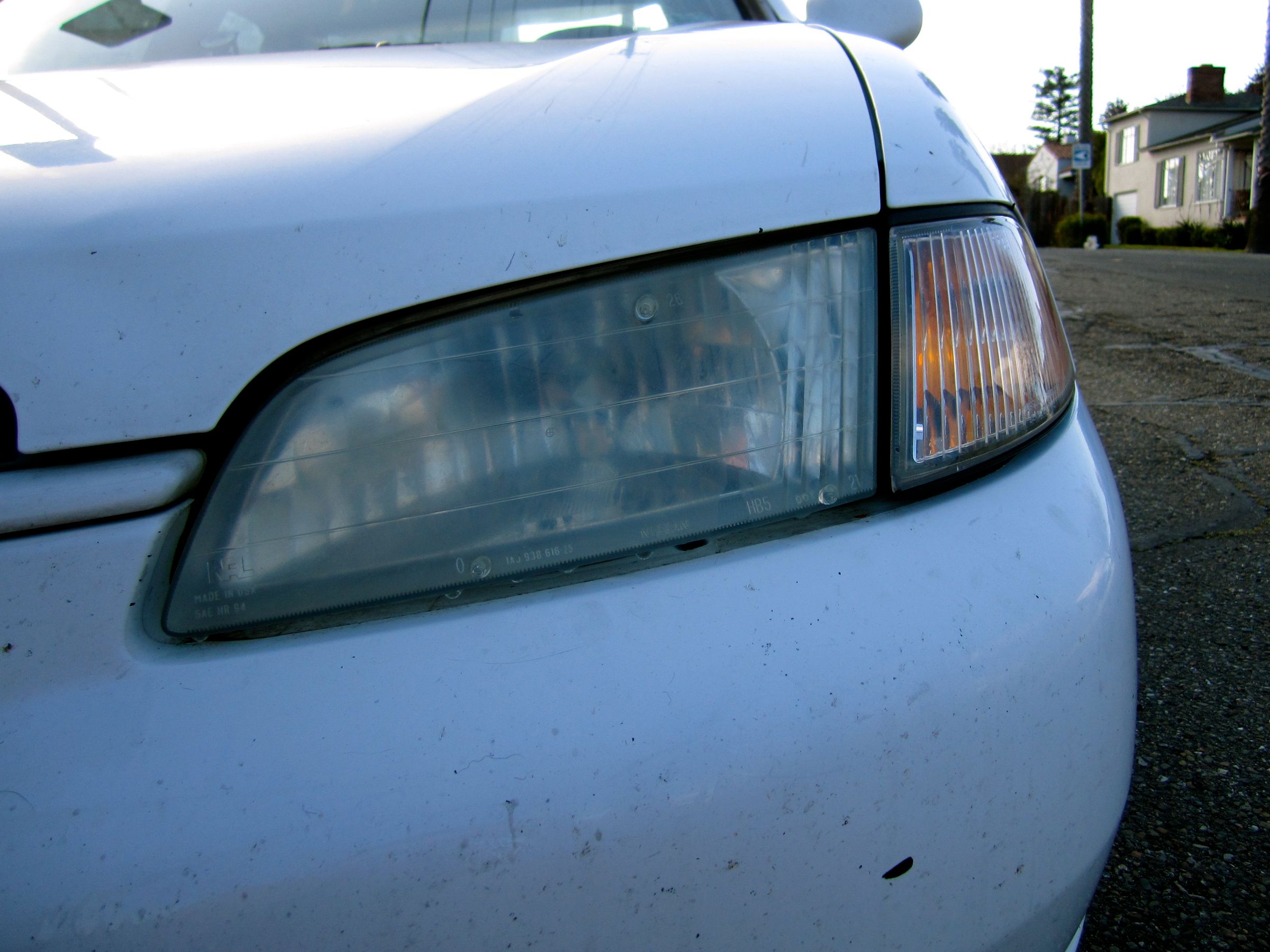Clean Your Headlights With Toothpaste : 4 Steps (with Pictures ...