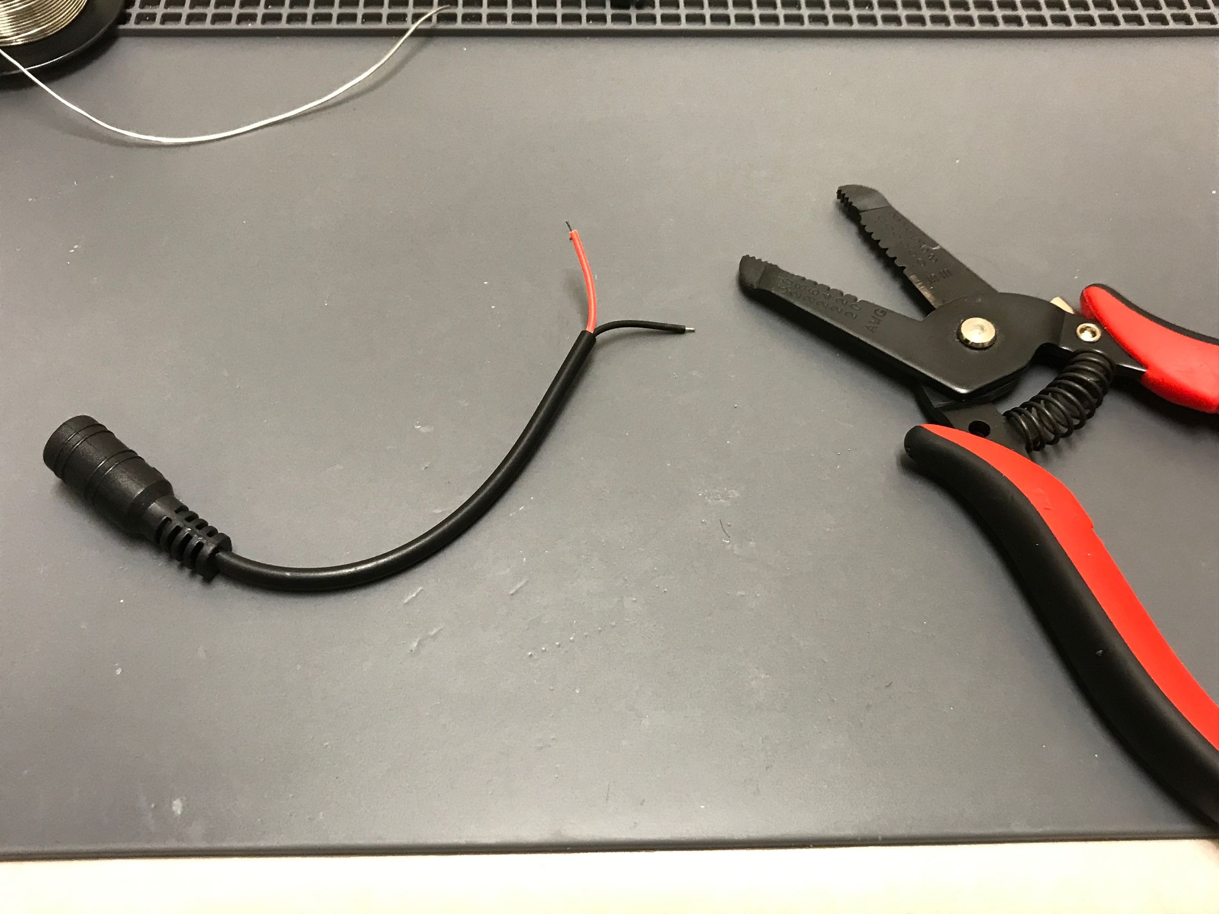 DIY Magic Flight Power Adapter V3.2 : 11 Steps - Instructables