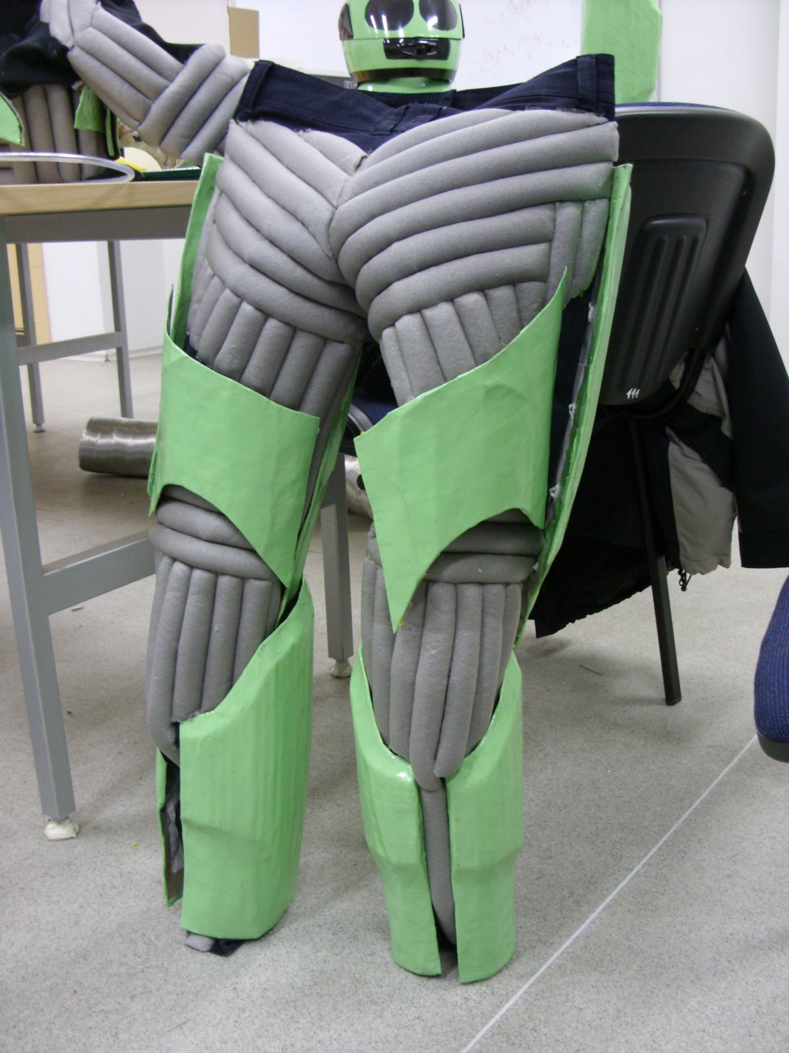 Instruction of Making Robots Costume : 3 Steps - Instructables