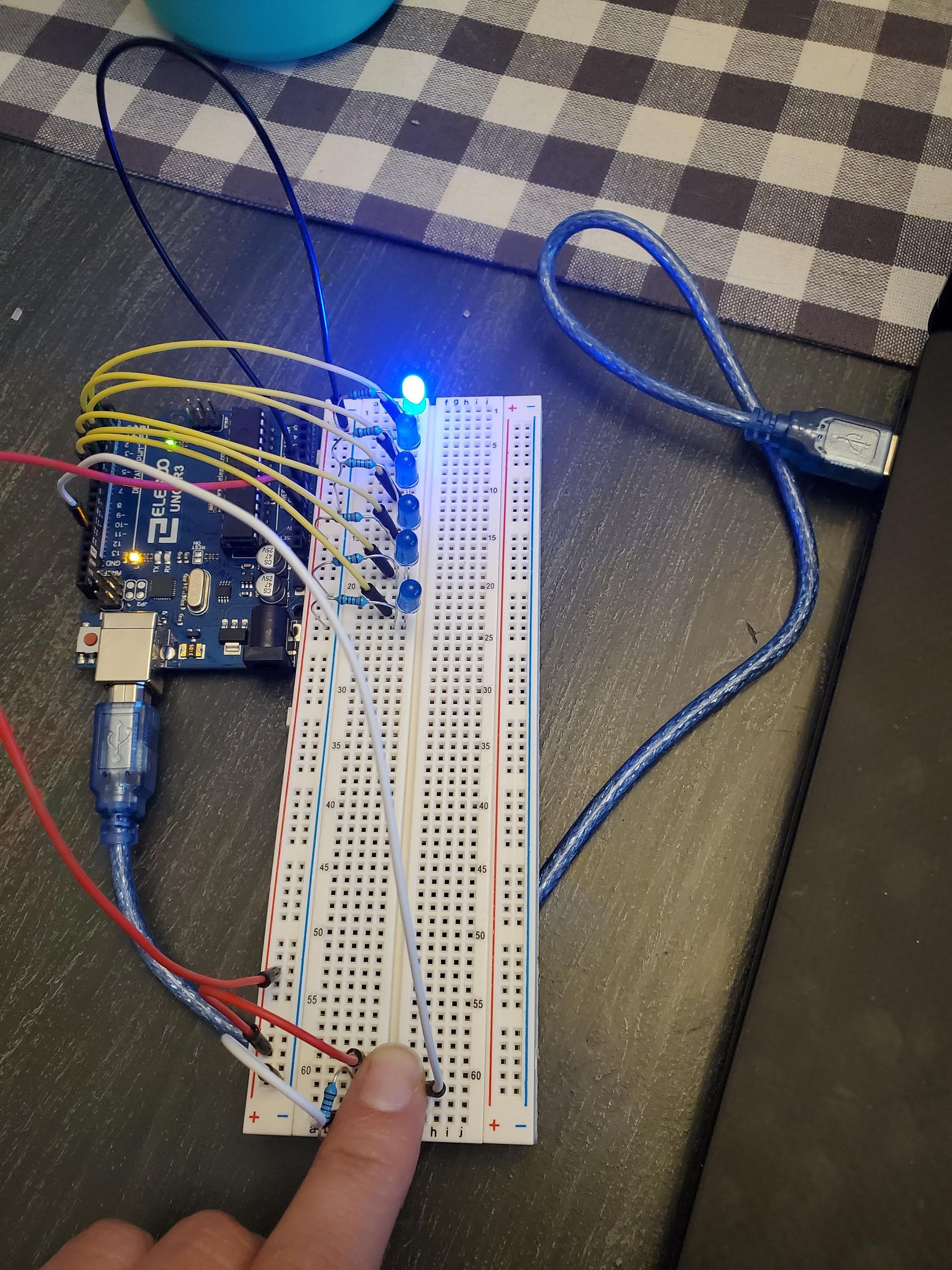 Digital Dice With Arduino : 7 Steps (with Pictures) - Instructables