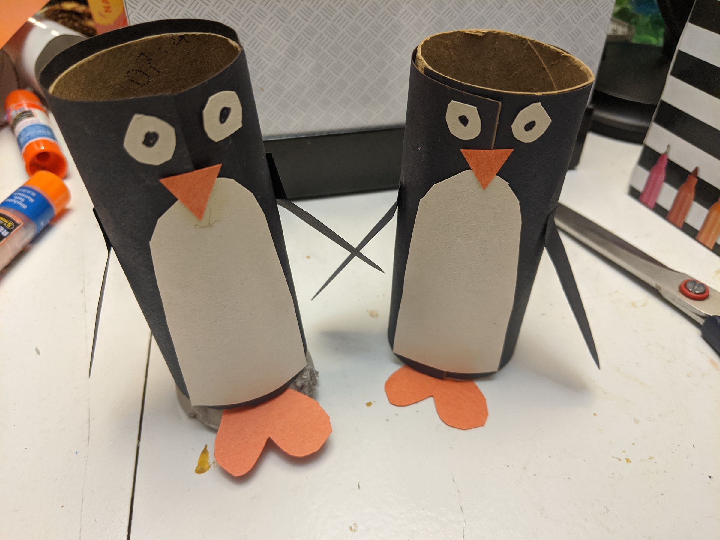 Paper Tube Penguin Family : 9 Steps - Instructables