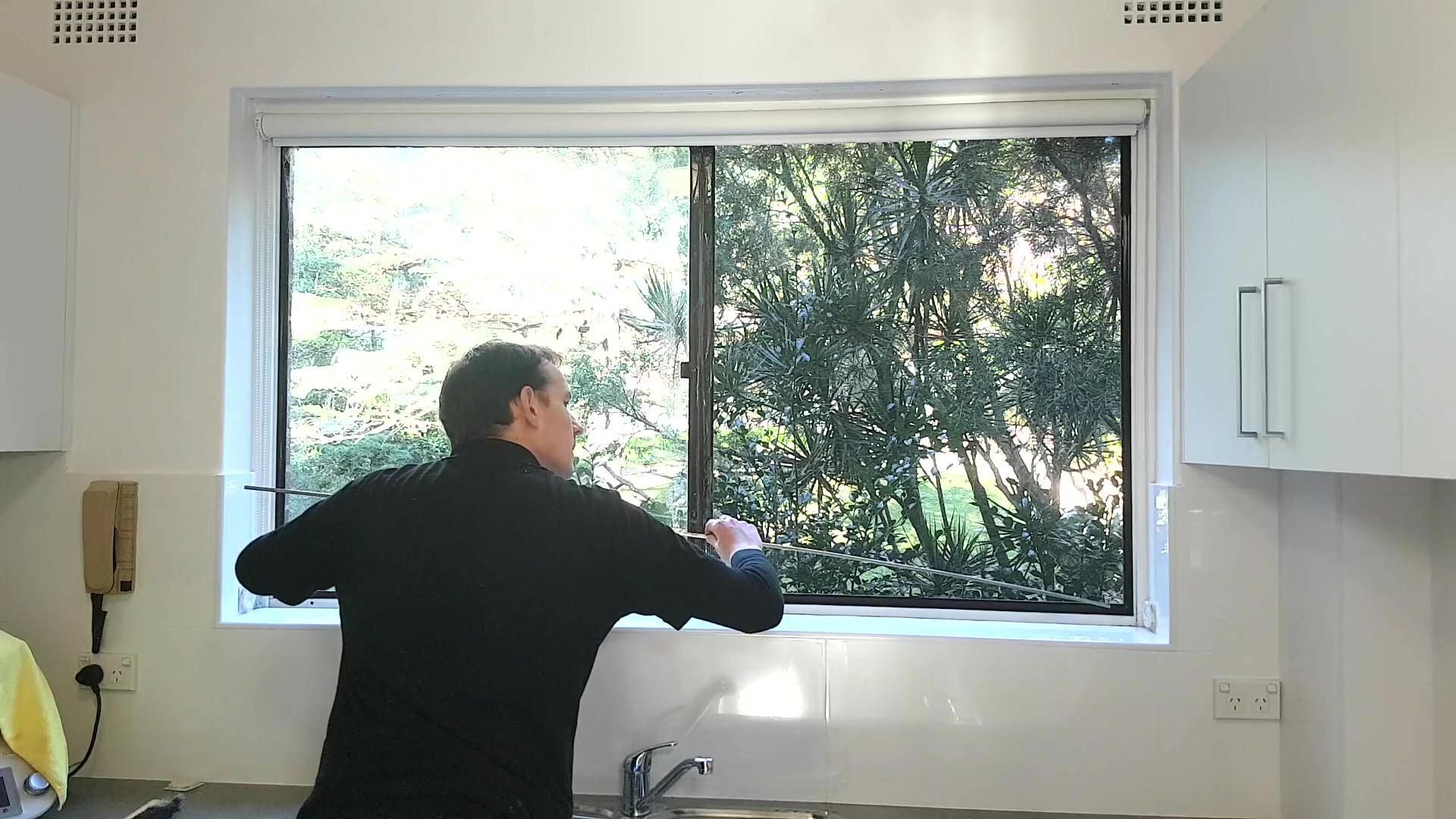 Fixing Sliding Aluminium Windows : 5 Steps (with Pictures) - Instructables