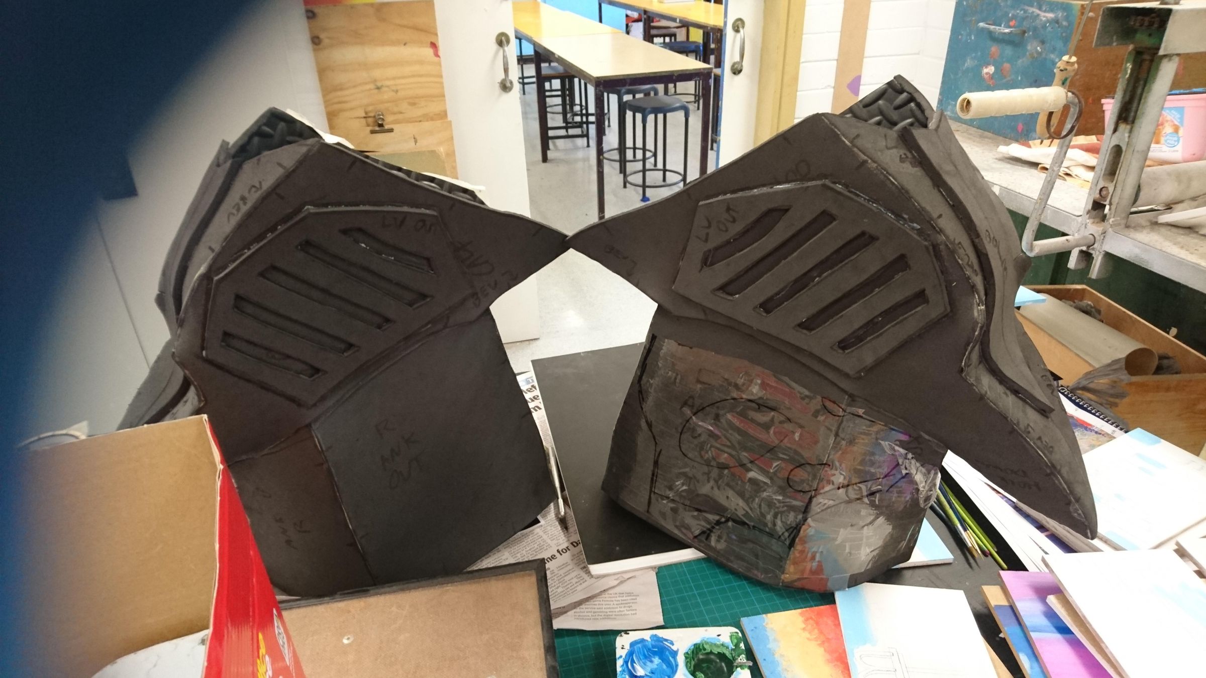 EVA Foam Robot Costume : 16 Steps (with Pictures) - Instructables