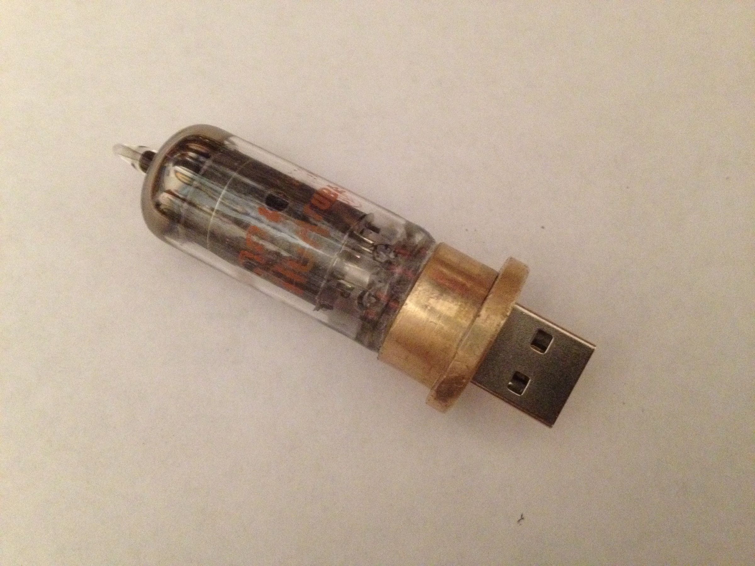 Glowing Steampunk Flash Drive : 5 Steps (with Pictures) - Instructables