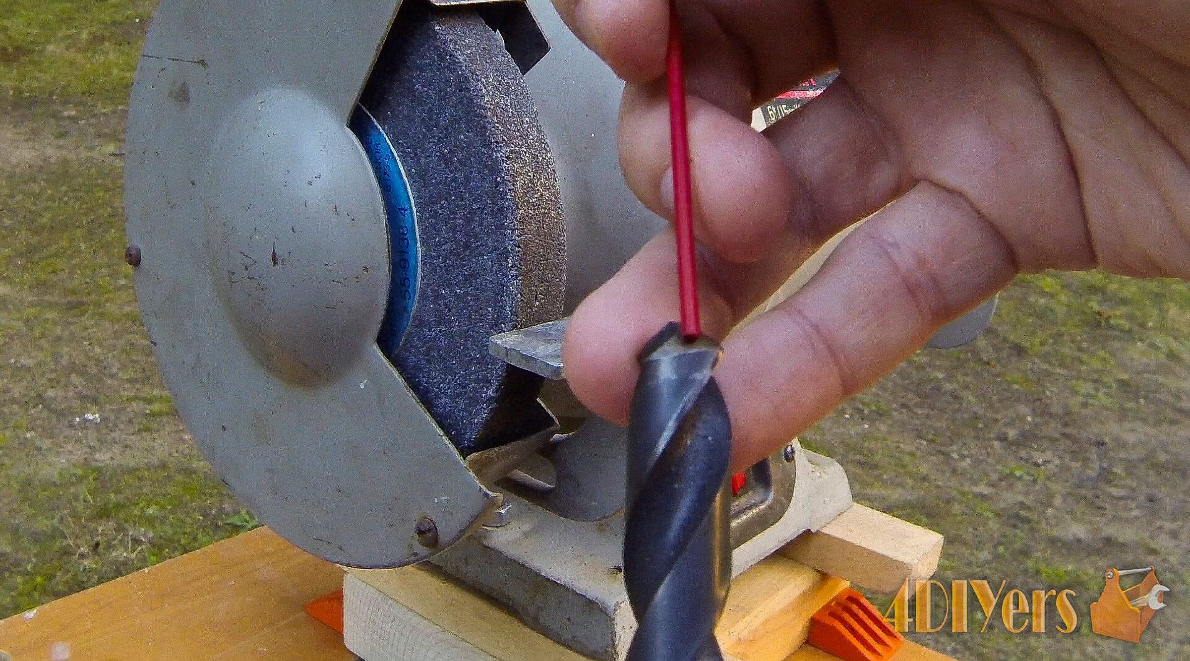 How to Sharpen a Drill Bit (with Pictures) - Instructables