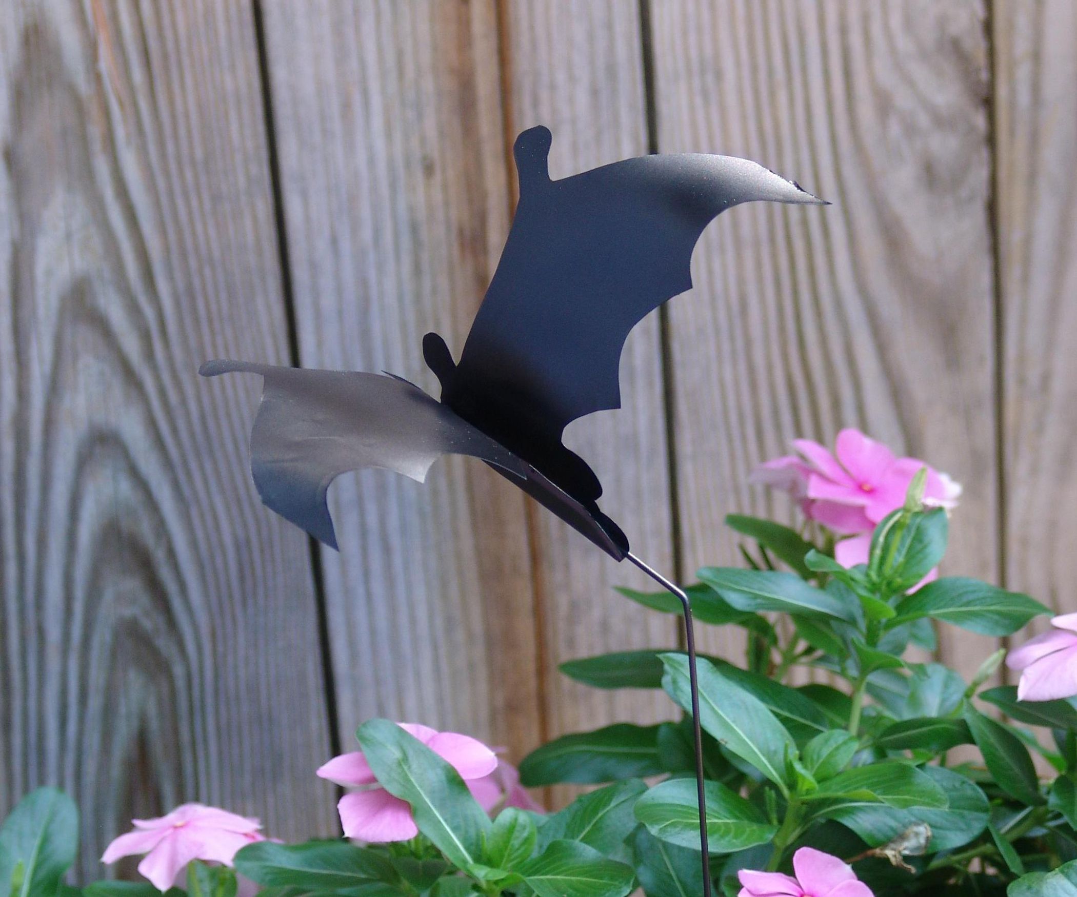 Simple & Awesome Halloween Bats : 18 Steps (with Pictures) - Instructables