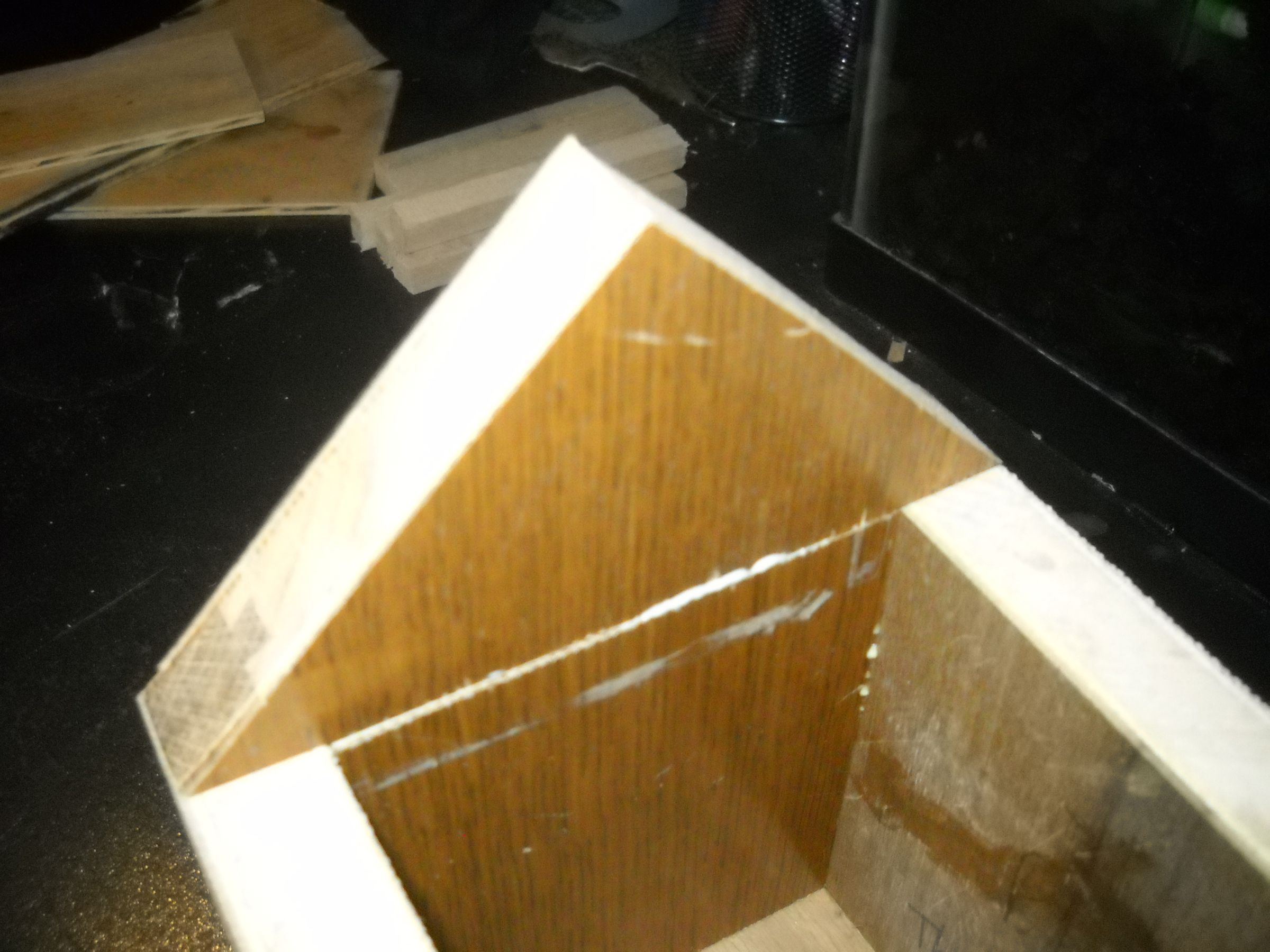 Log Cabin Bird House : 12 Steps (with Pictures) - Instructables