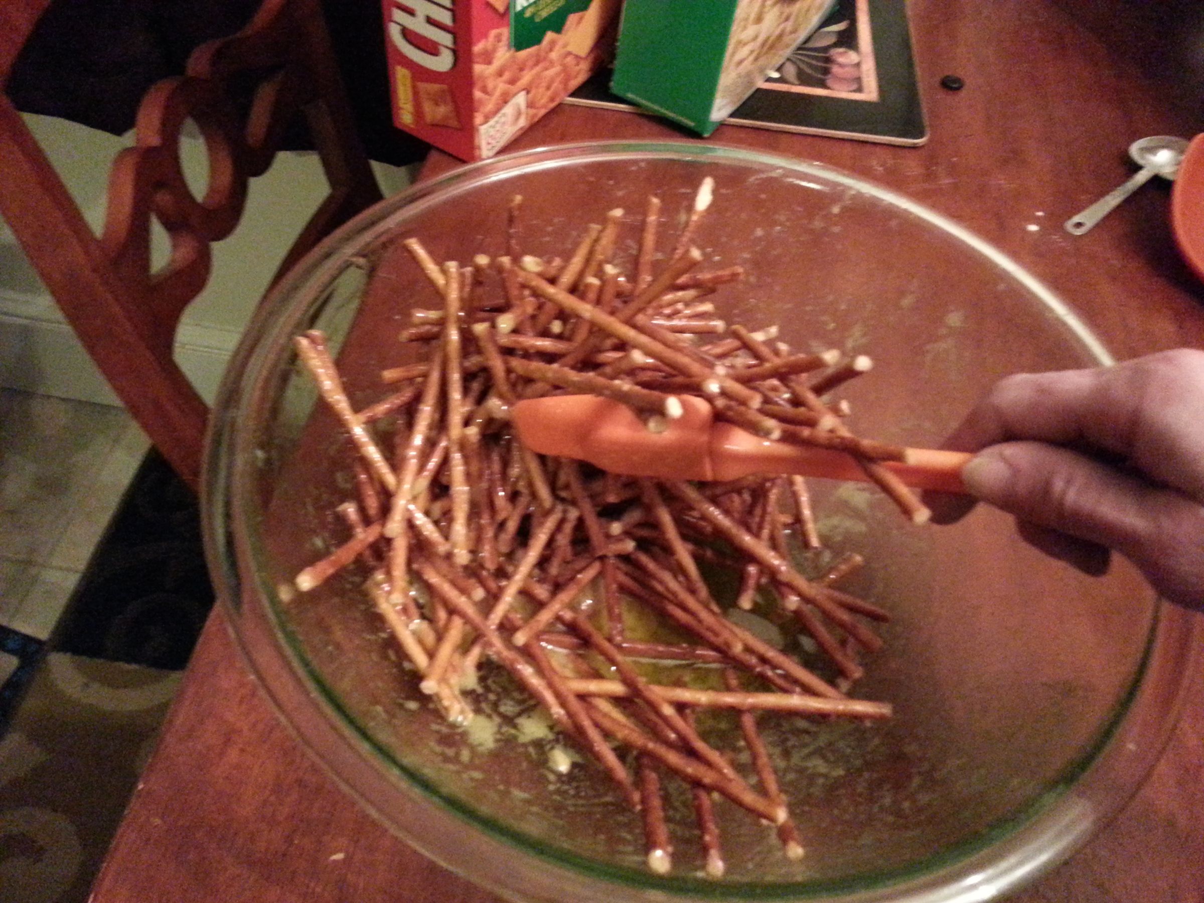 Addicting Garlic Butter Snack Mix : 5 Steps - Instructables