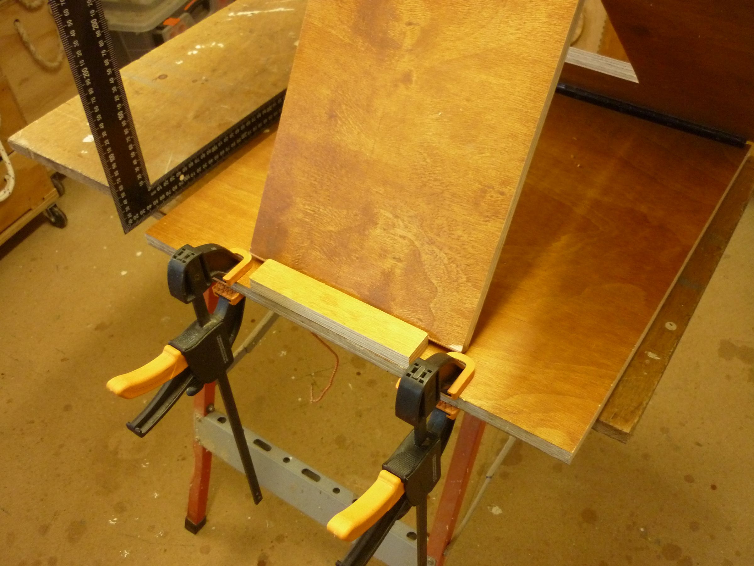 Collapsible Z-Shaped Side Table : 7 Steps (with Pictures) - Instructables