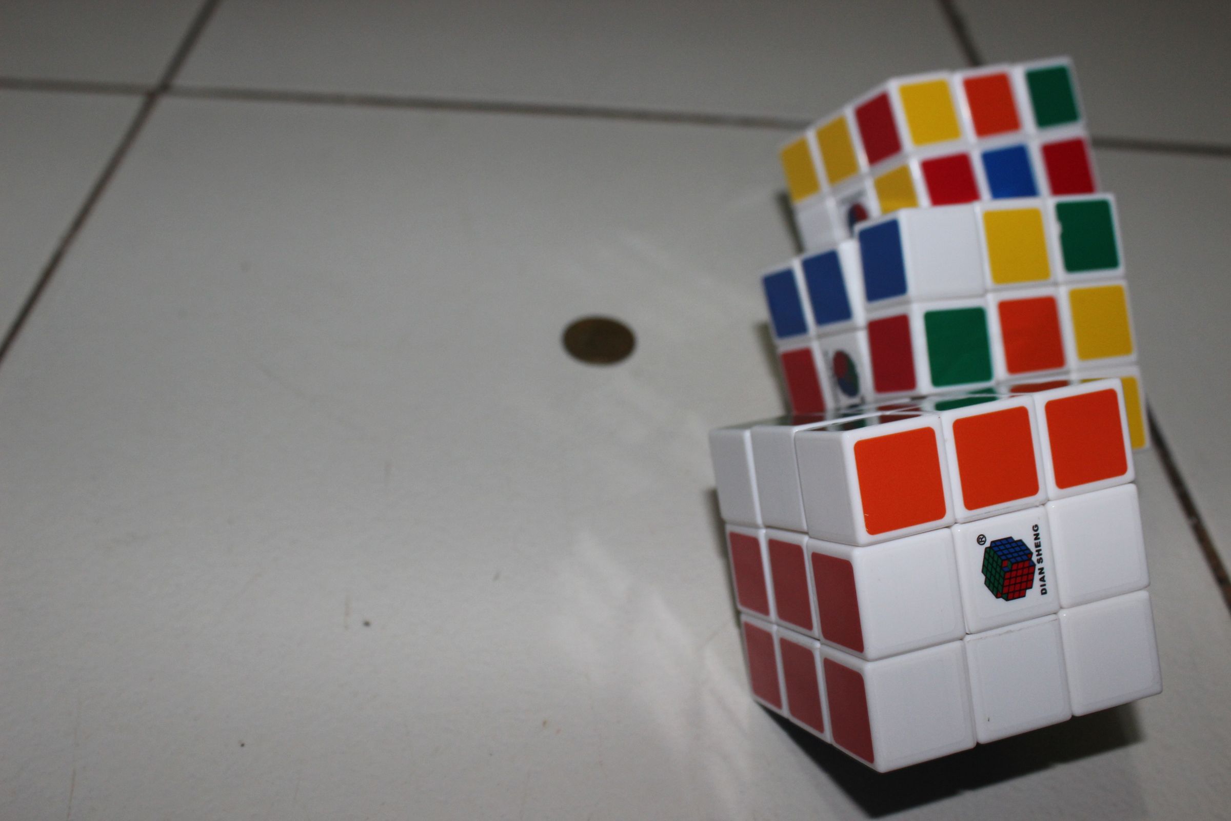 Triamese Cube (Single-Corner Connection Variation) : 7 Steps ...