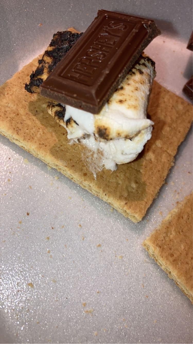 Fluffy, Gooey, Smores : 6 Steps - Instructables