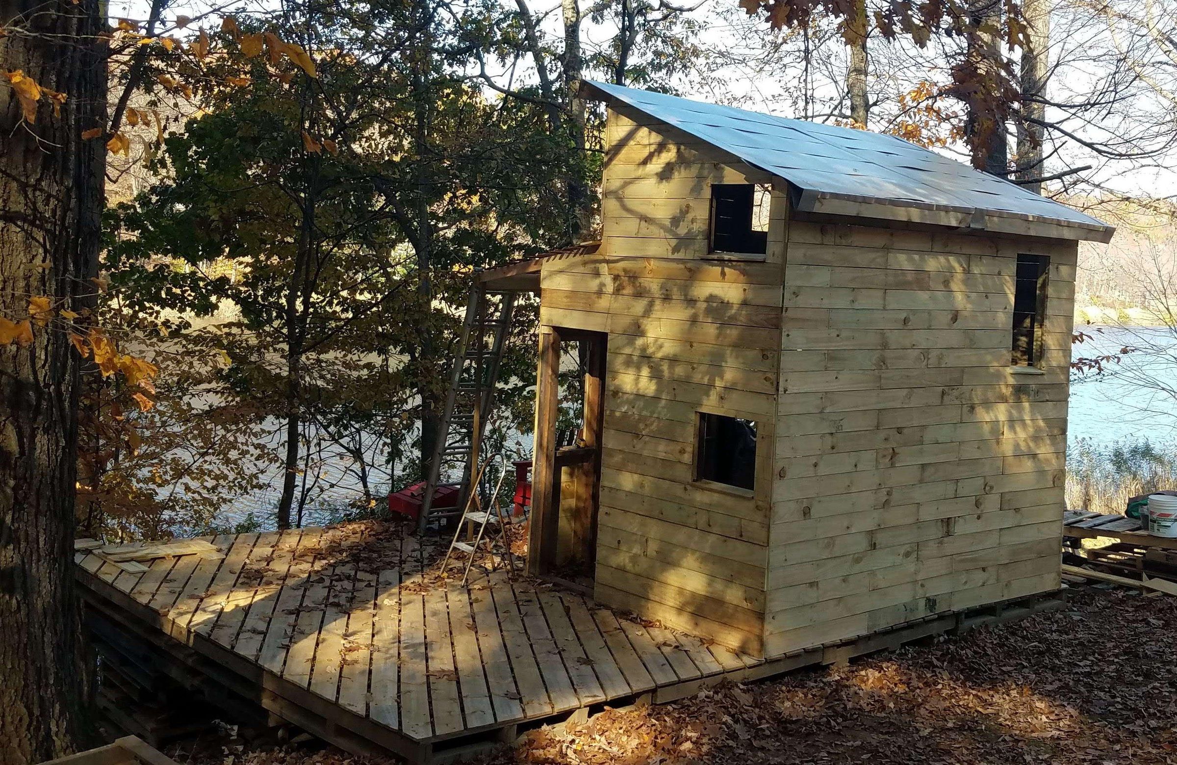 Pallet Man-shed, One-man Build, Walls and Roof Up . Part Four : 9 Steps ...