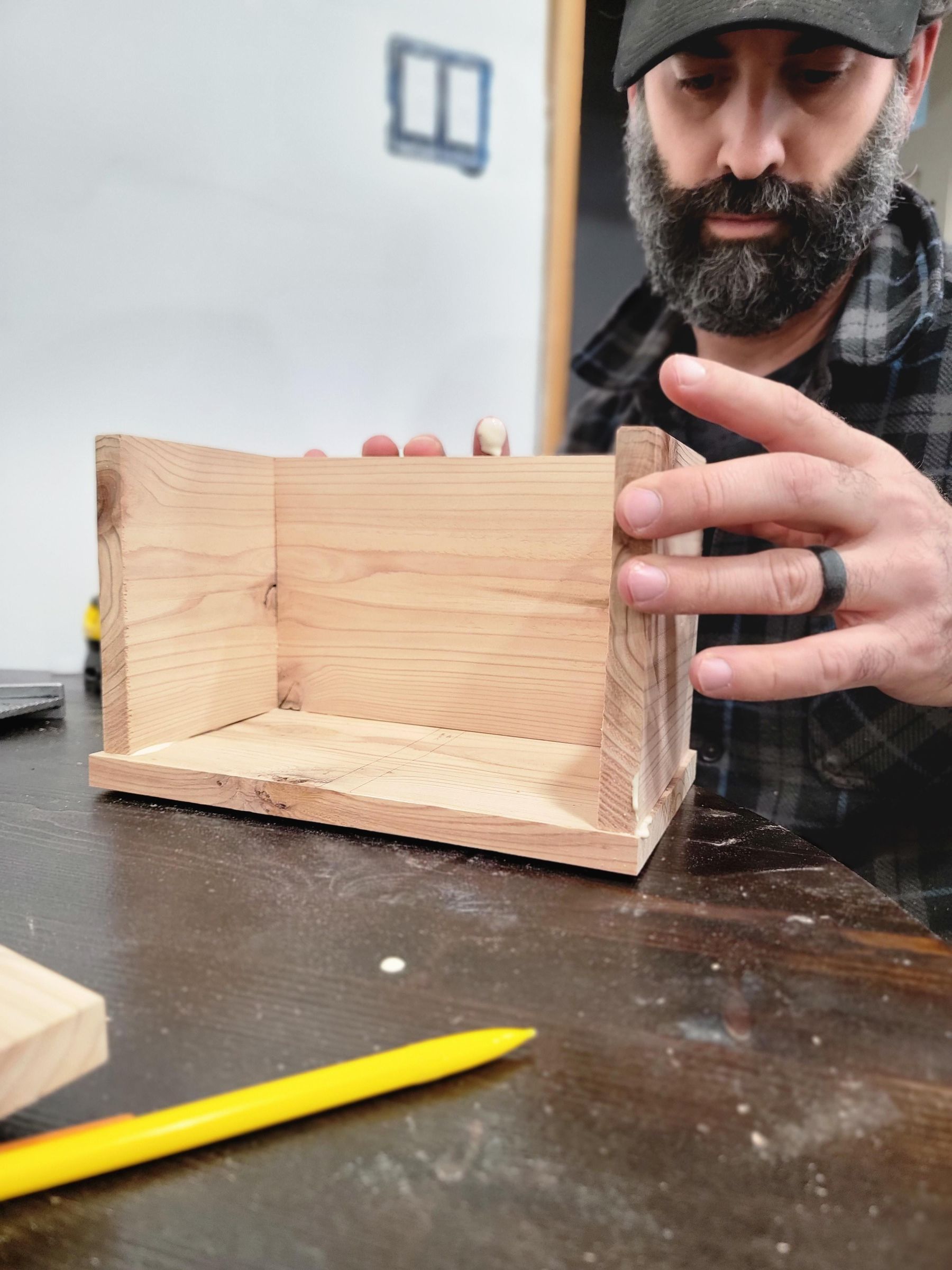 Two Cup Caddy From One Board : 4 Steps (with Pictures) - Instructables