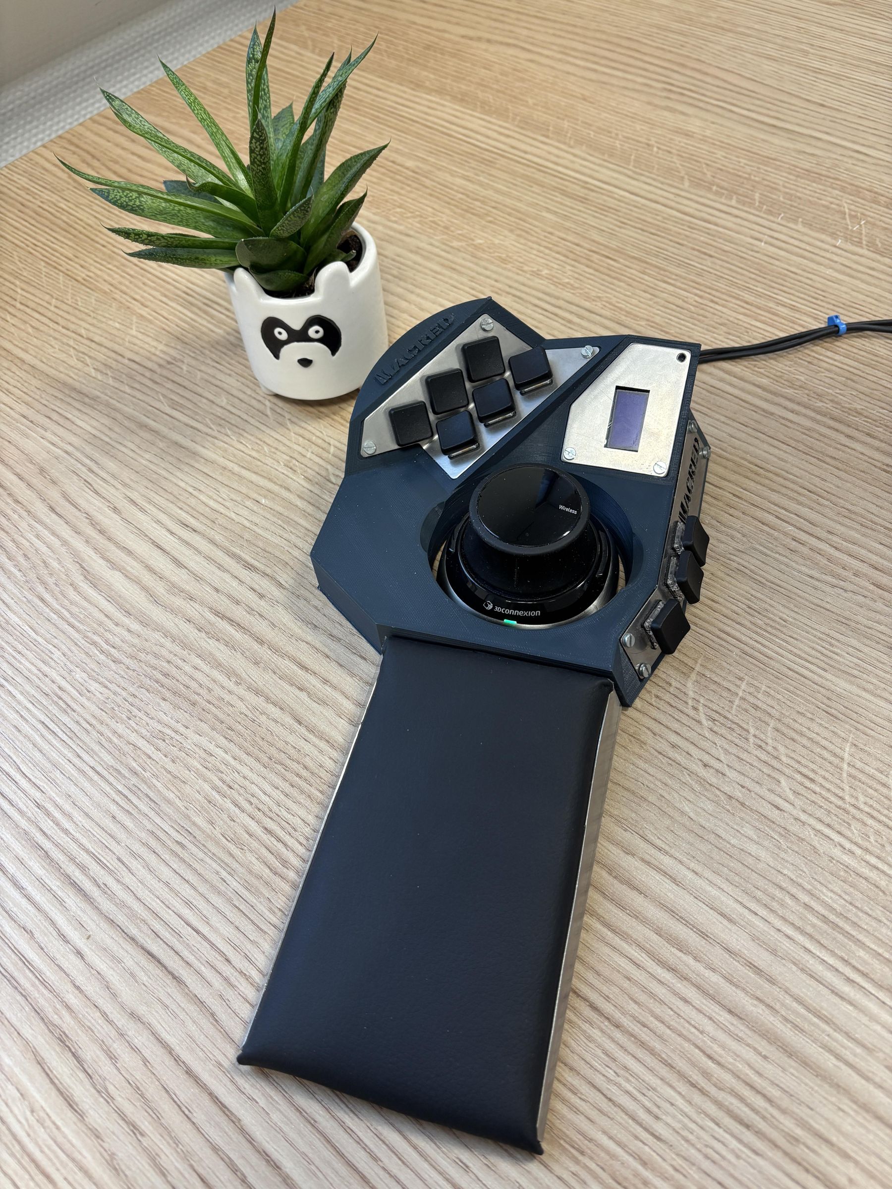 Macred: a Macro Keyboard for the Spacemouse : 6 Steps (with Pictures ...