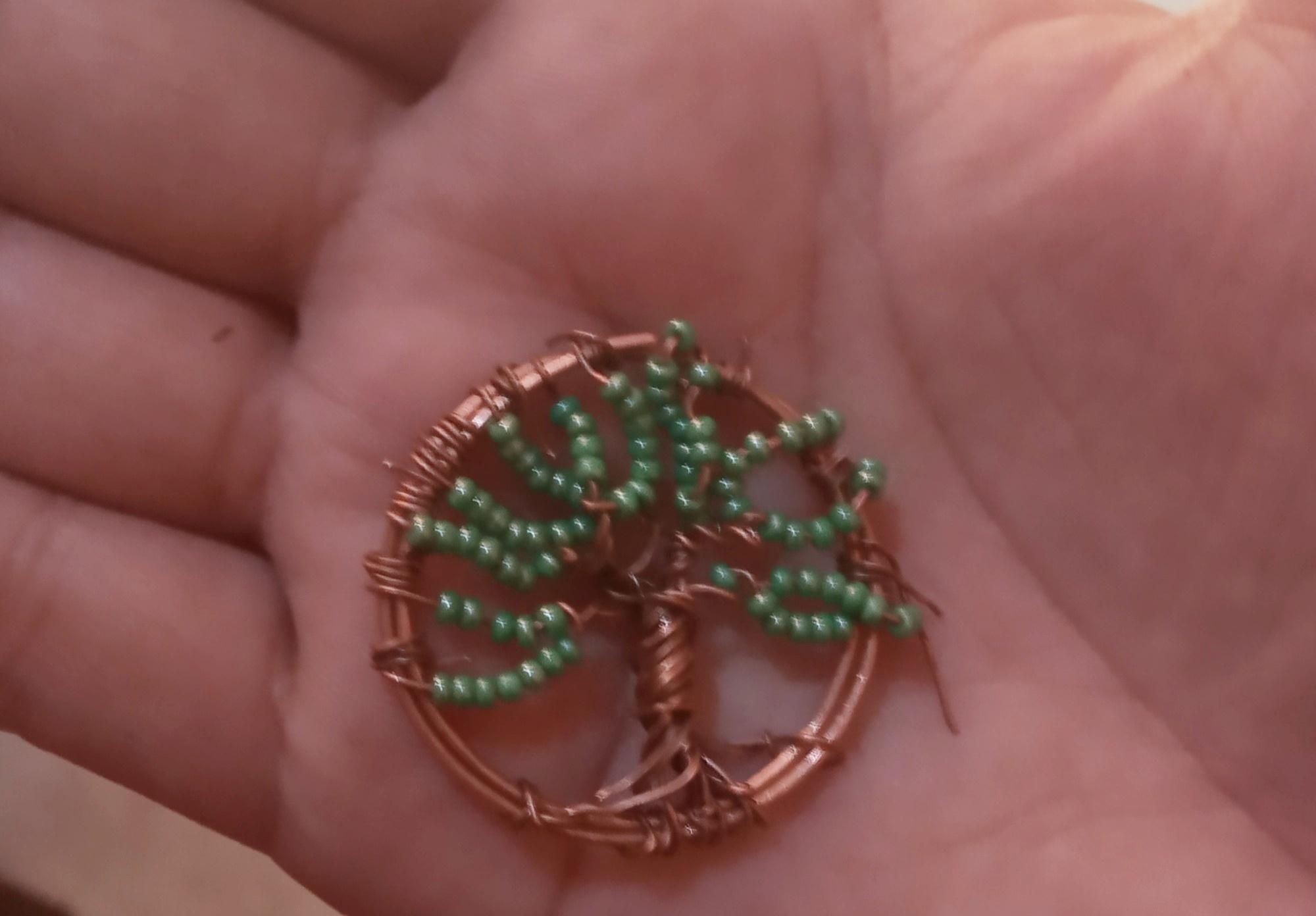 Green Beads Tree of Life Pendant : 5 Steps (with Pictures) - Instructables