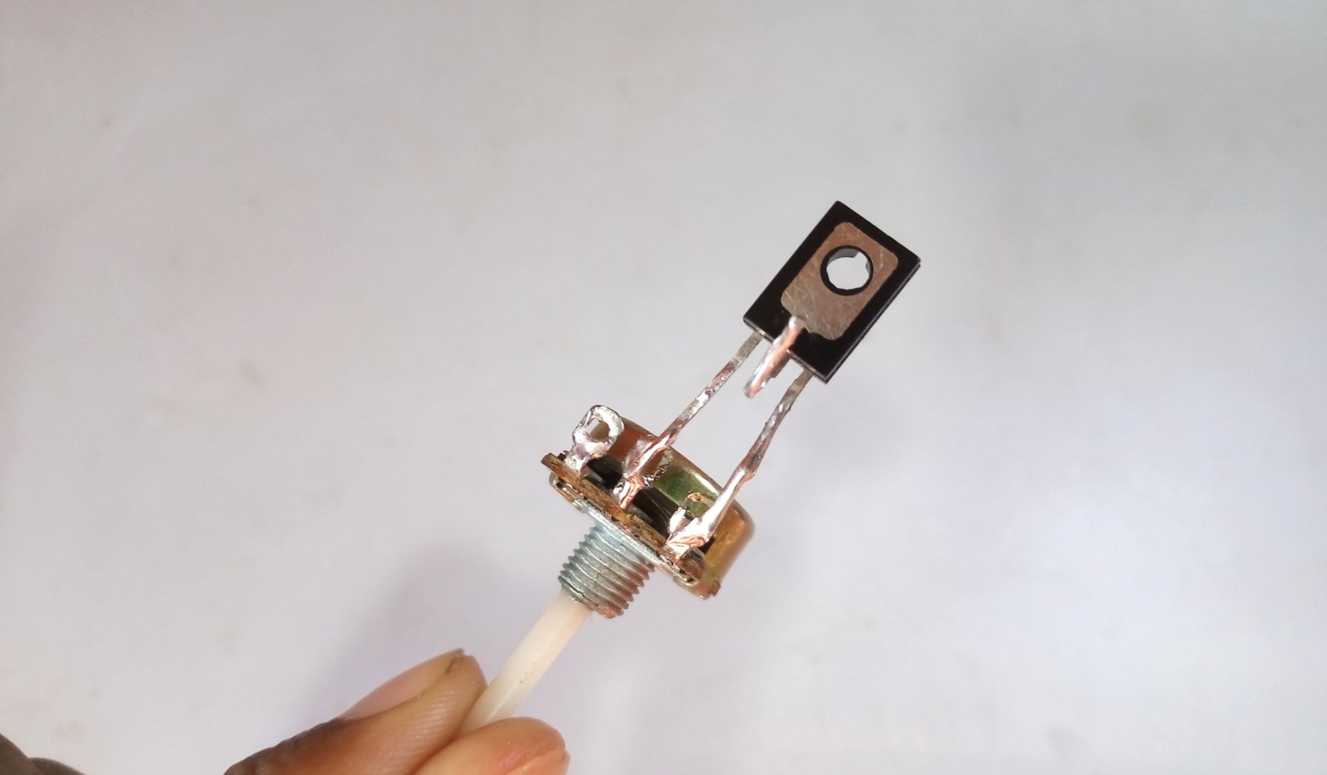 LED Strip Brightness Controller : 7 Steps - Instructables