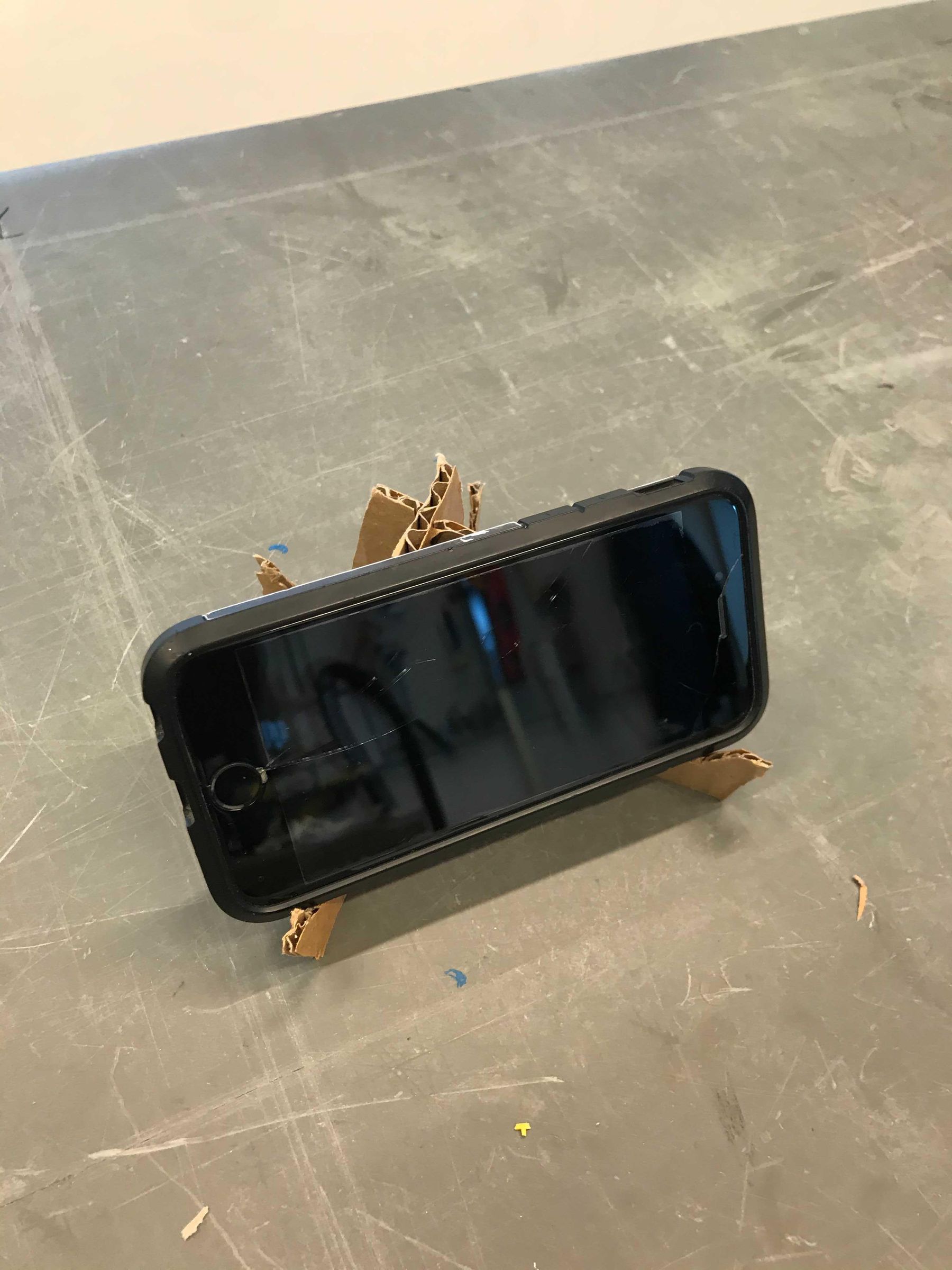 Cardboard Smartphone Desk Stand : 3 Steps (with Pictures) - Instructables