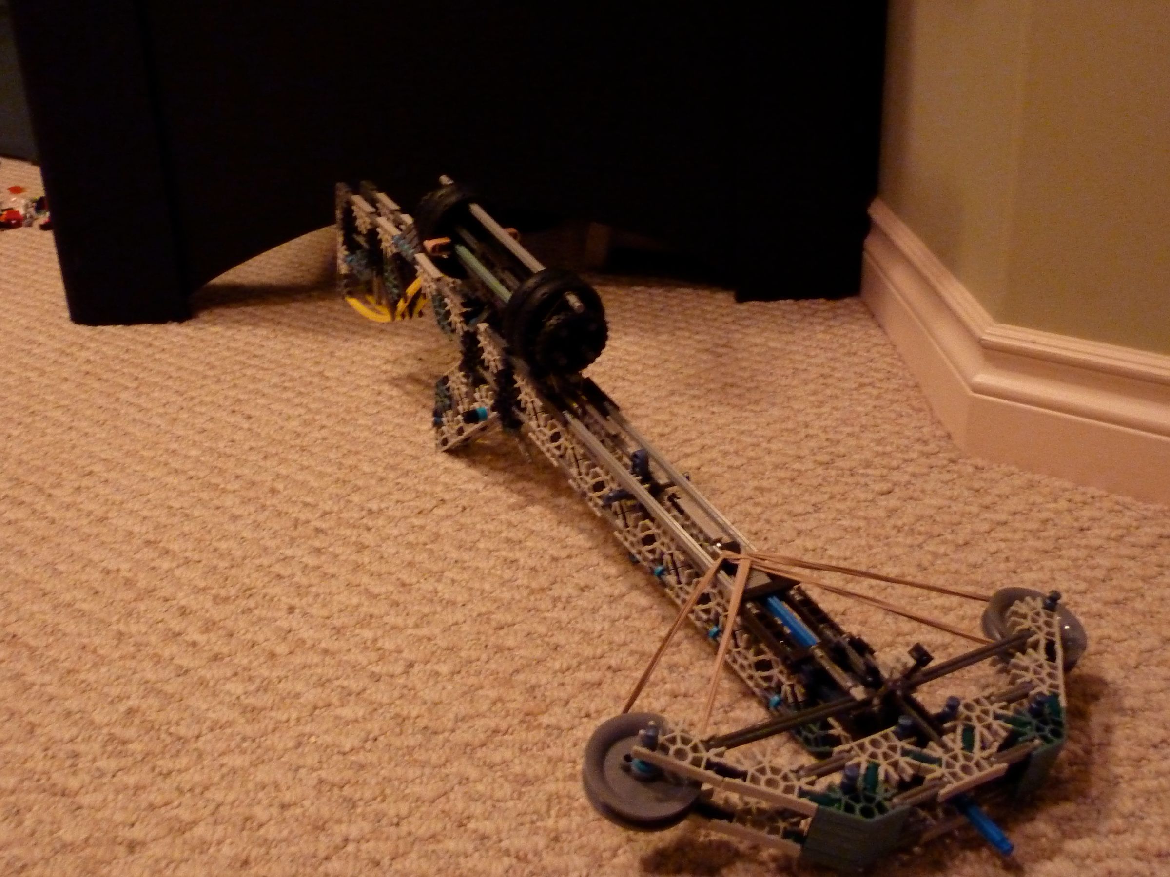 Slipdiddy's Powerful Knex Crossbow - Instructables