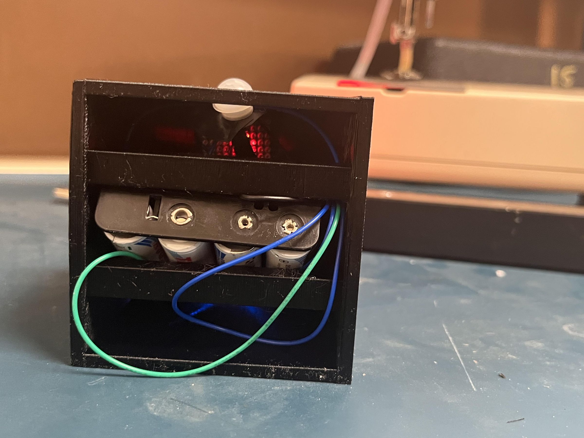 Motion Activated Alarm : 8 Steps - Instructables