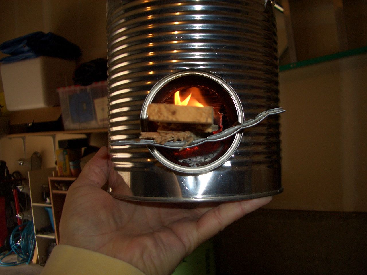 How to Make a Rocket Stove From a #10 Can and 4 Soup Cans : 8 Steps ...