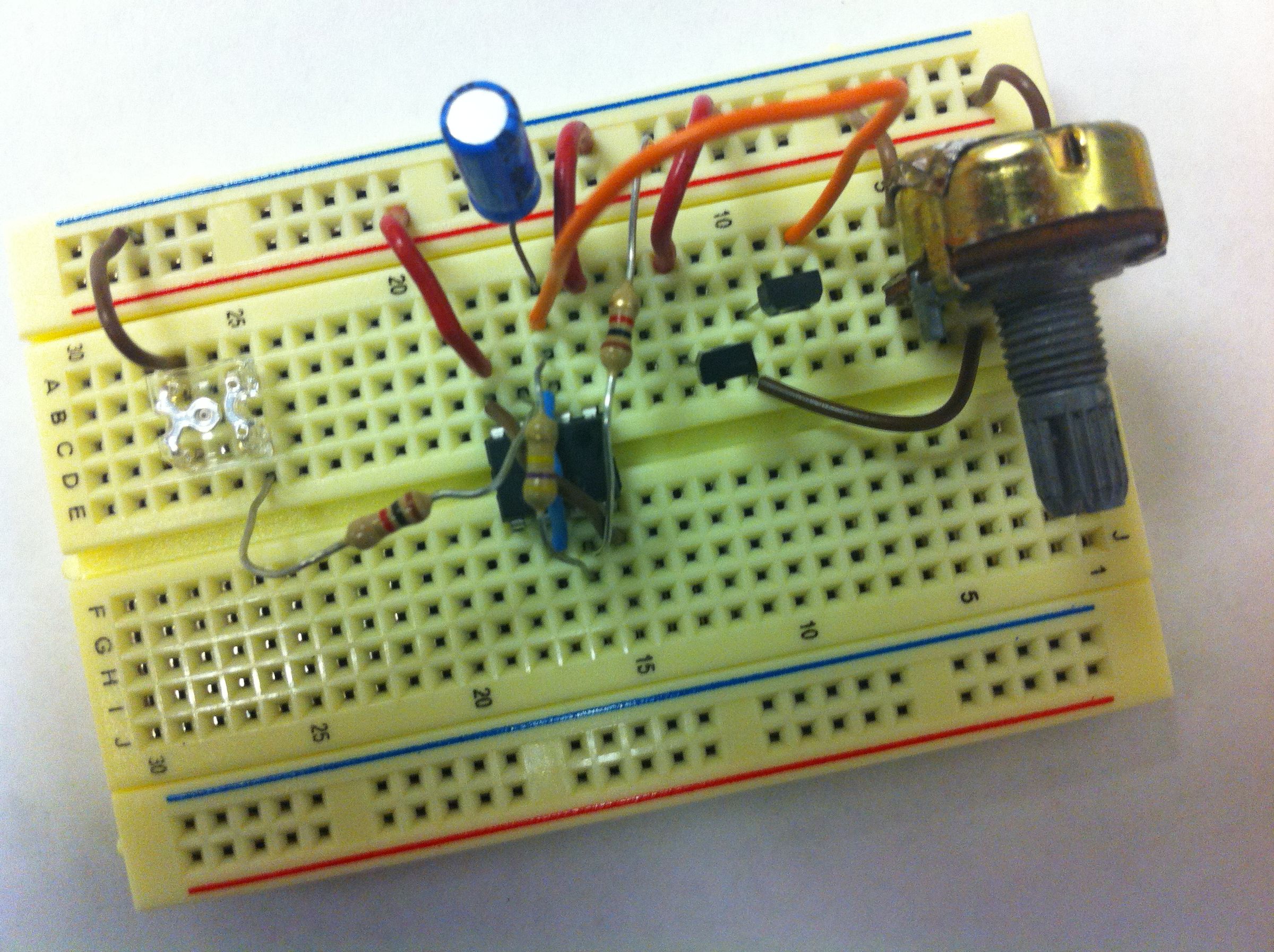 Varicap Controlled 555 Oscillator and Varicap Diode Tutorial : 16 Steps ...