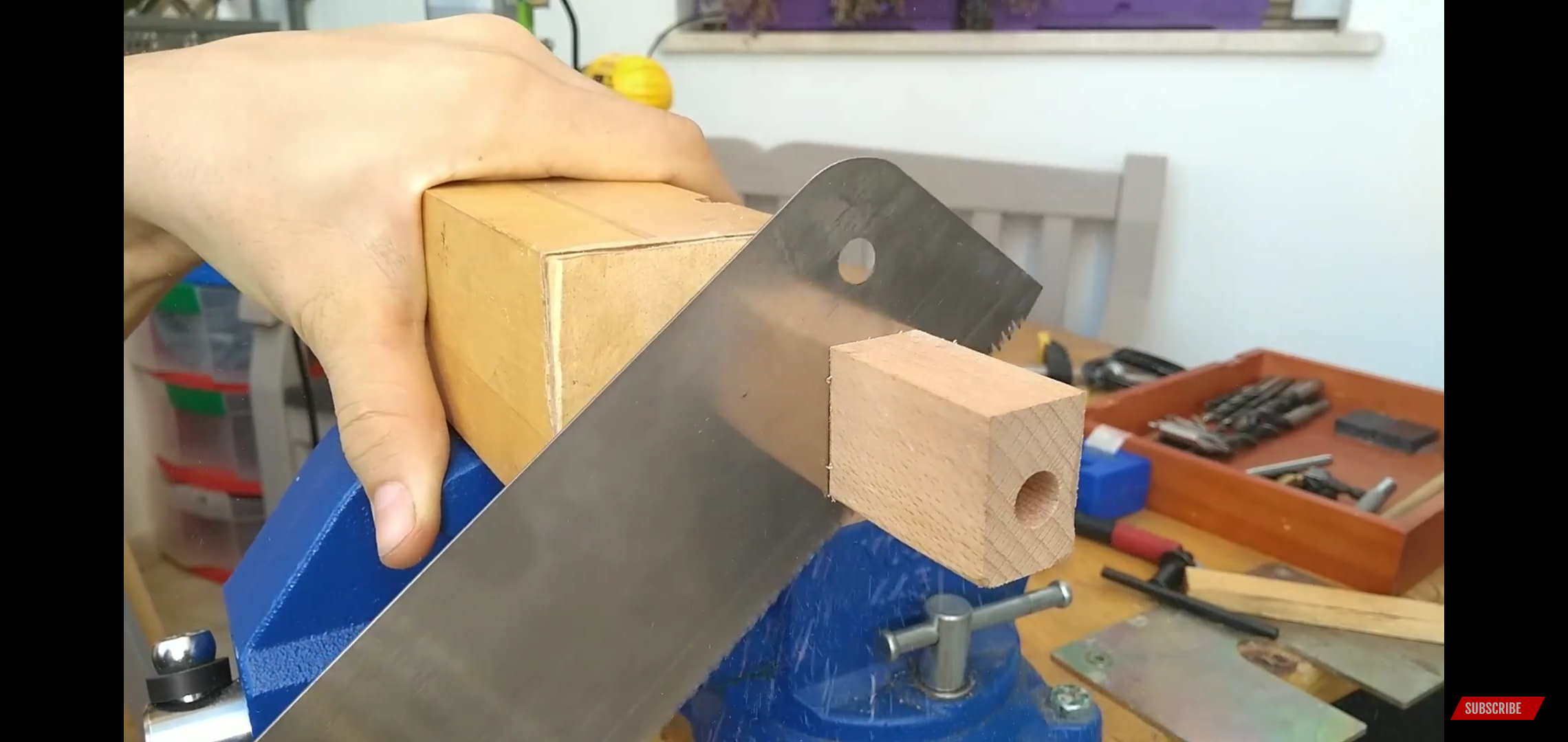 DIY Magnetic 3-in-1 Hand Saw Guide - Cut Straight & Square Without ...