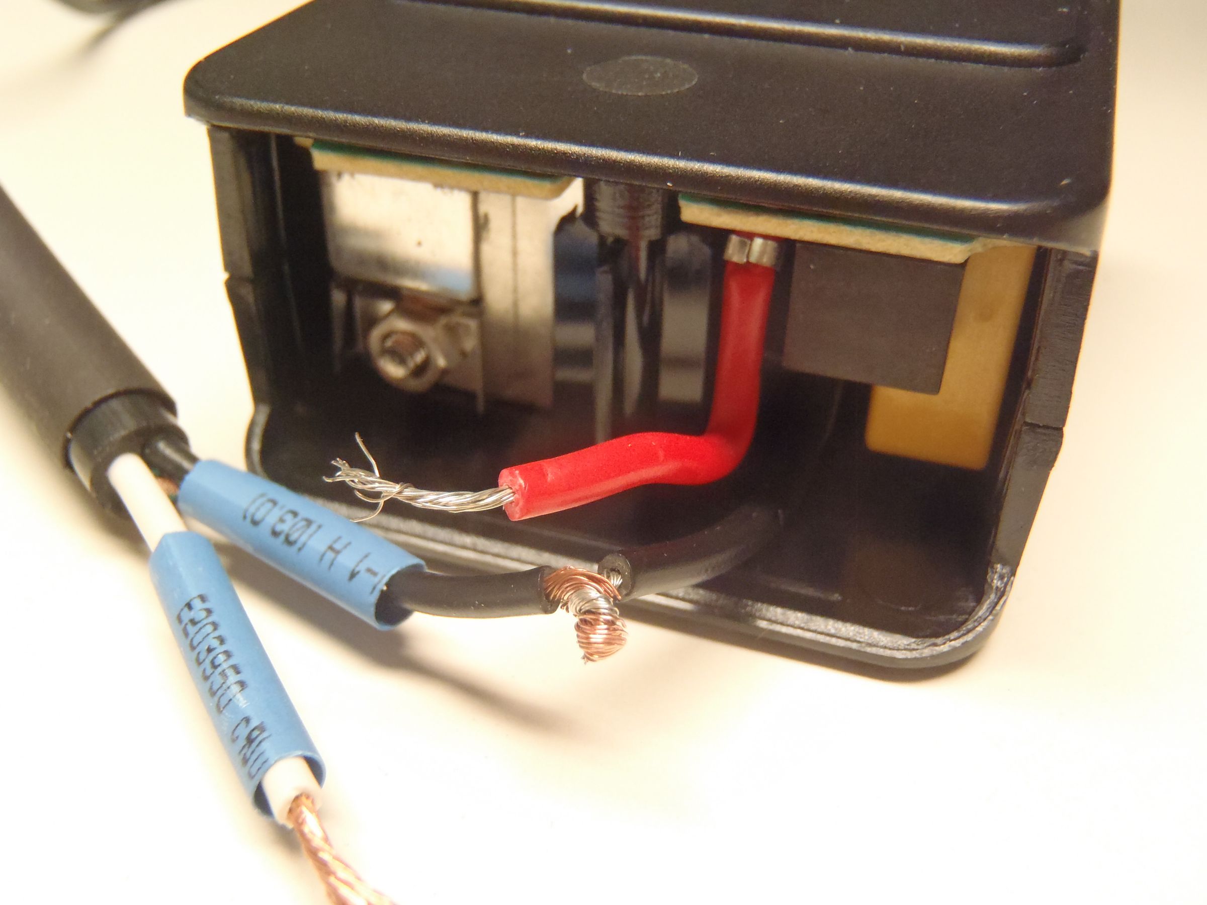 How to Fix a Power Adapter : 6 Steps (with Pictures) - Instructables