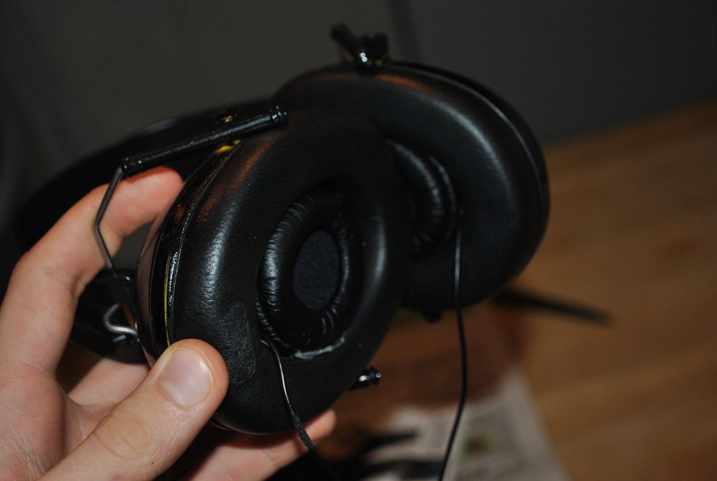Sound Isolating Headphones - Instructables