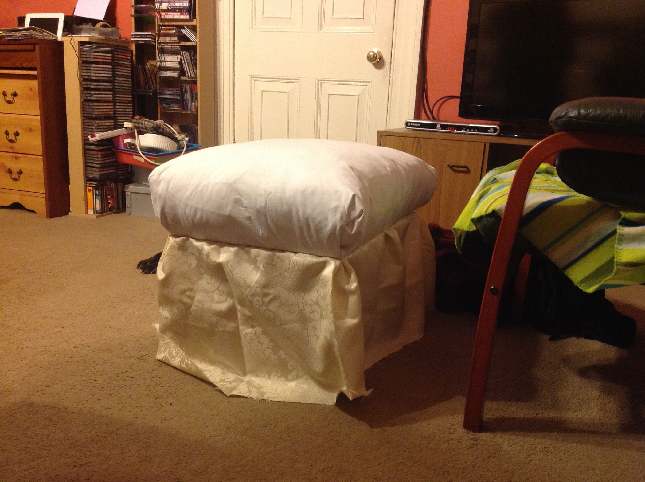 Beginner's Jointed Footstool : 8 Steps - Instructables