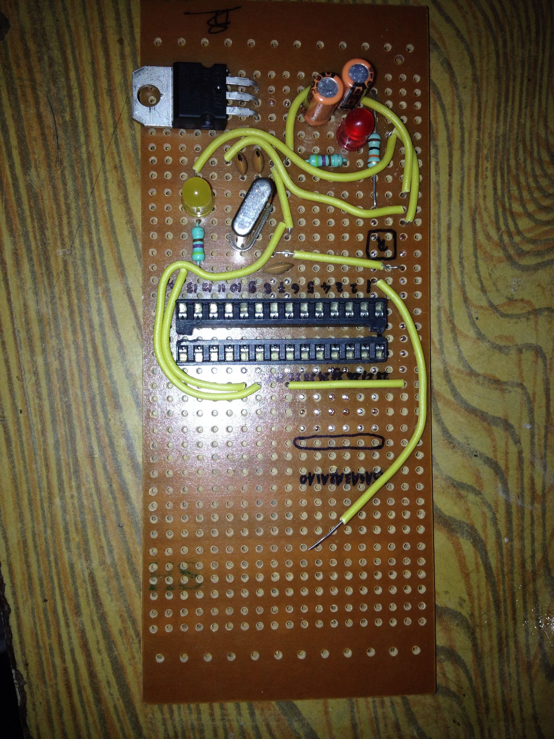 DIY Arduino Uno : 5 Steps - Instructables