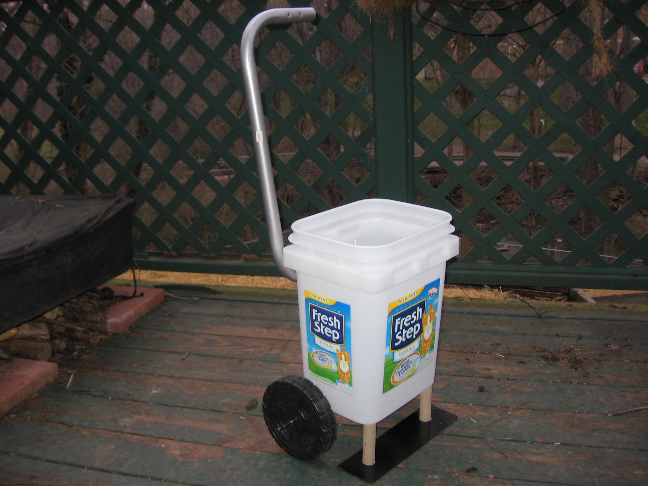 5 Gallon Bucket Cart (A.K.A. Excrement Express!) : 8 Steps - Instructables