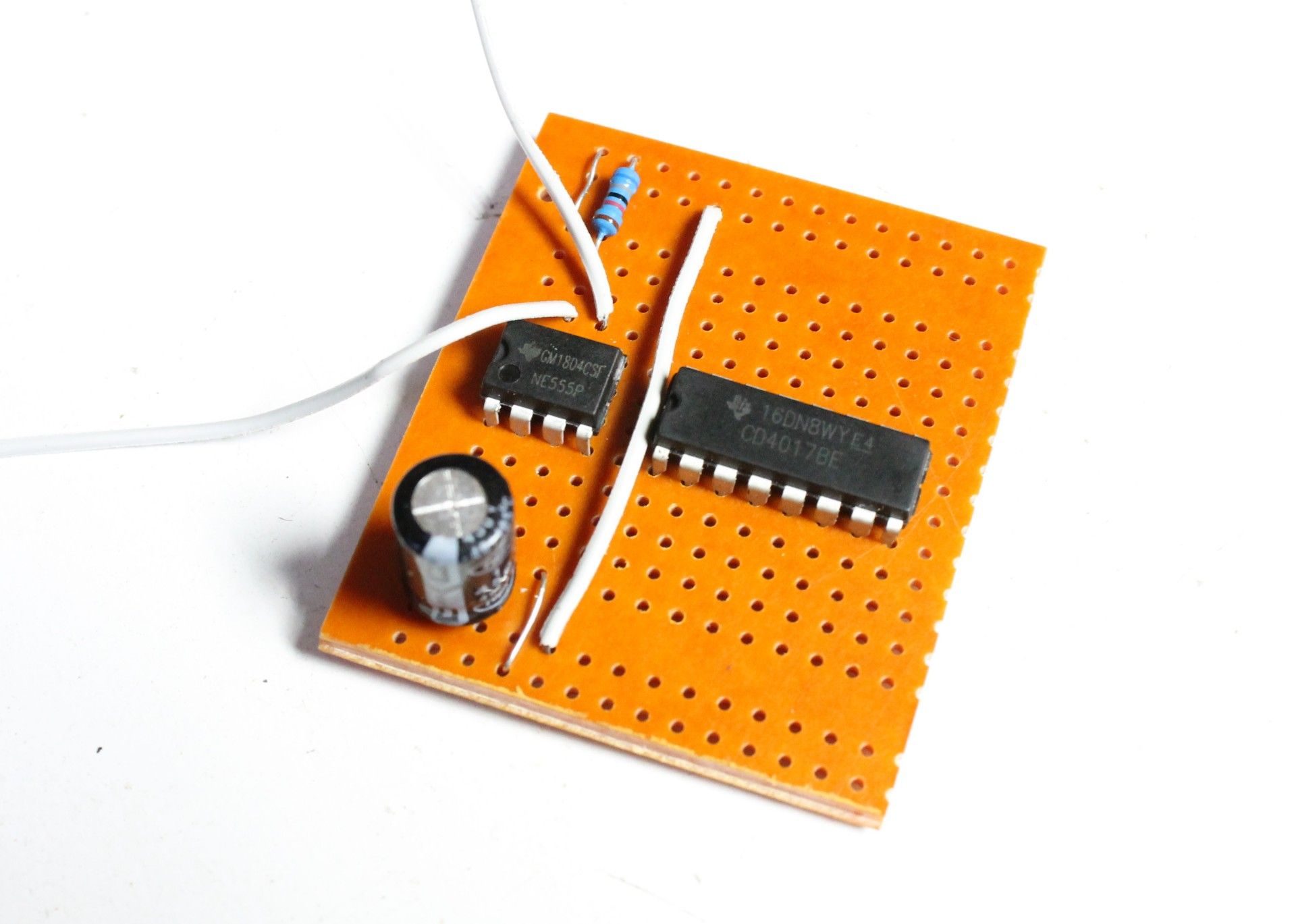 Light Sensitive Junkbot : 14 Steps (with Pictures) - Instructables