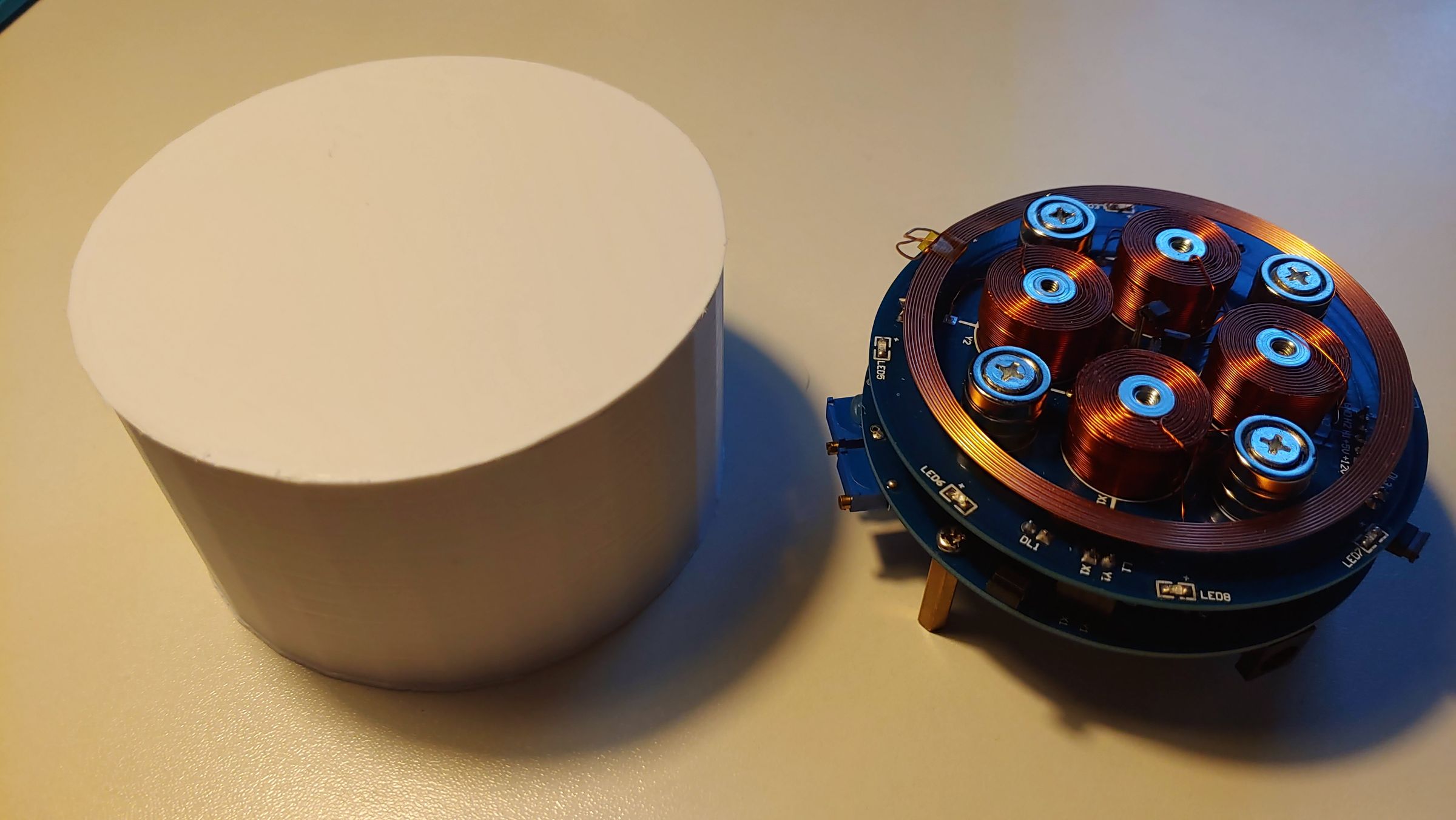 Freely Levitating Lamp : 4 Steps - Instructables
