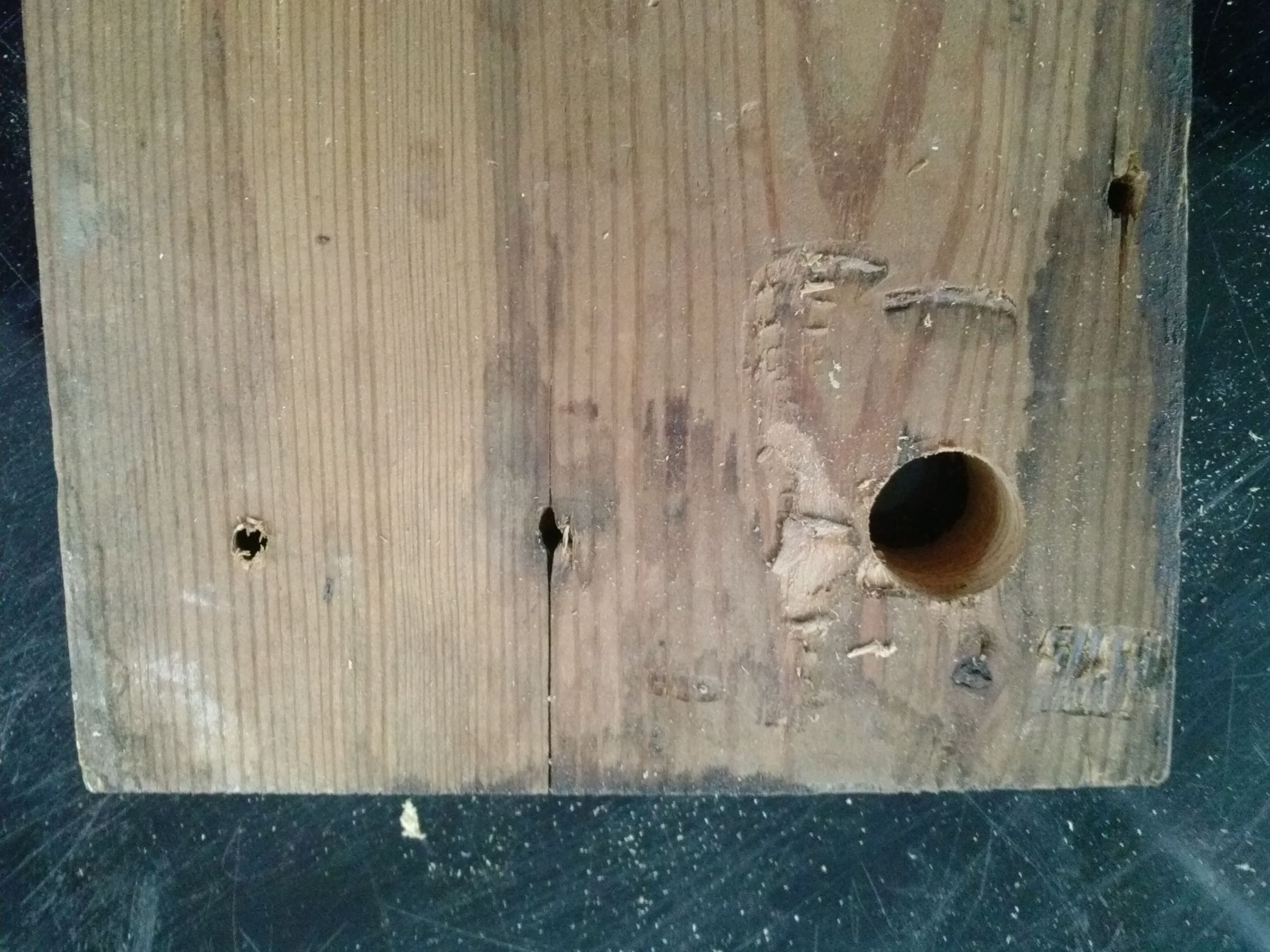 Dowel Peg Tablet Stand : 6 Steps (with Pictures) - Instructables