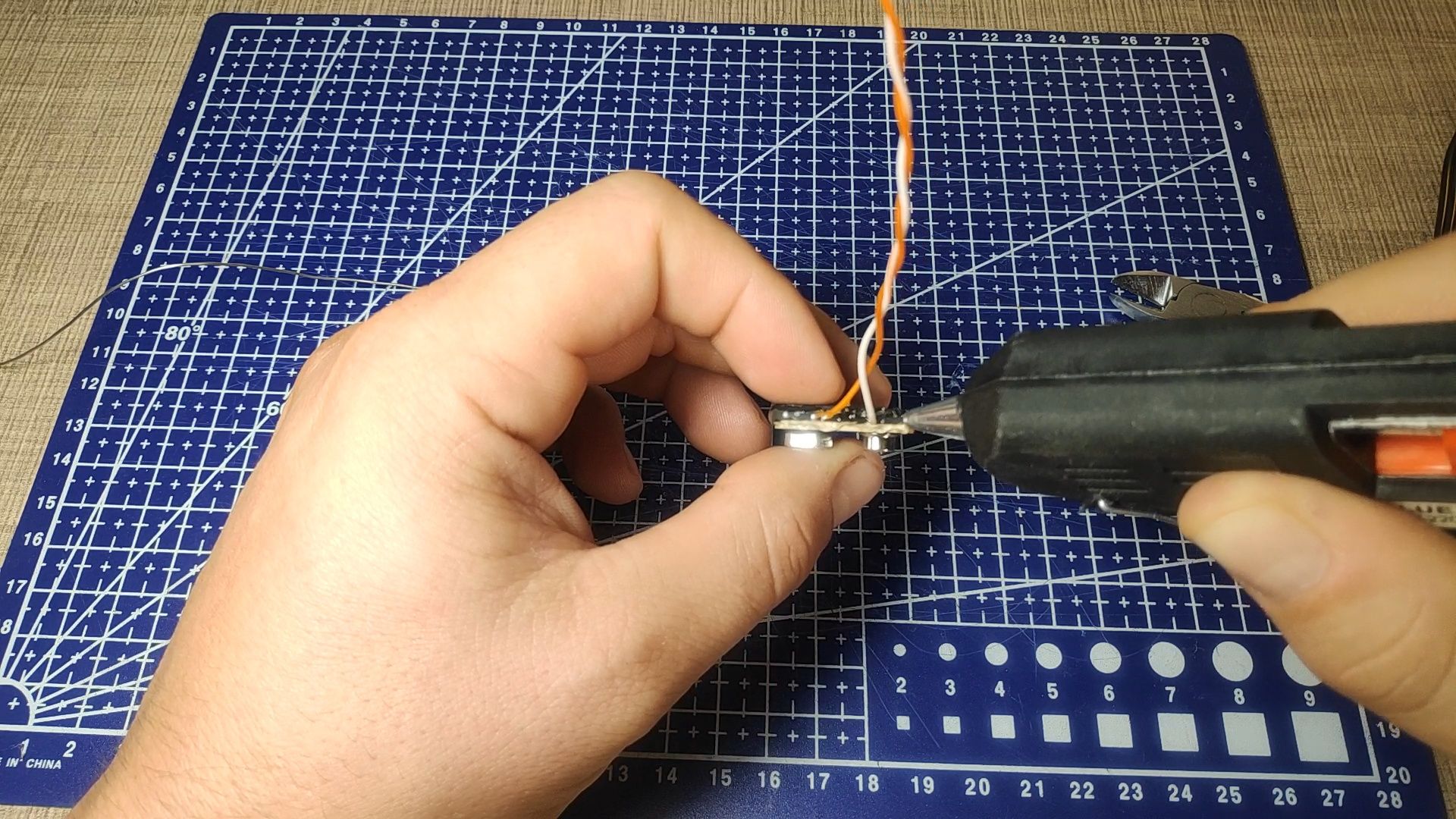 DIY 9V Battery Connector : 3 Steps - Instructables