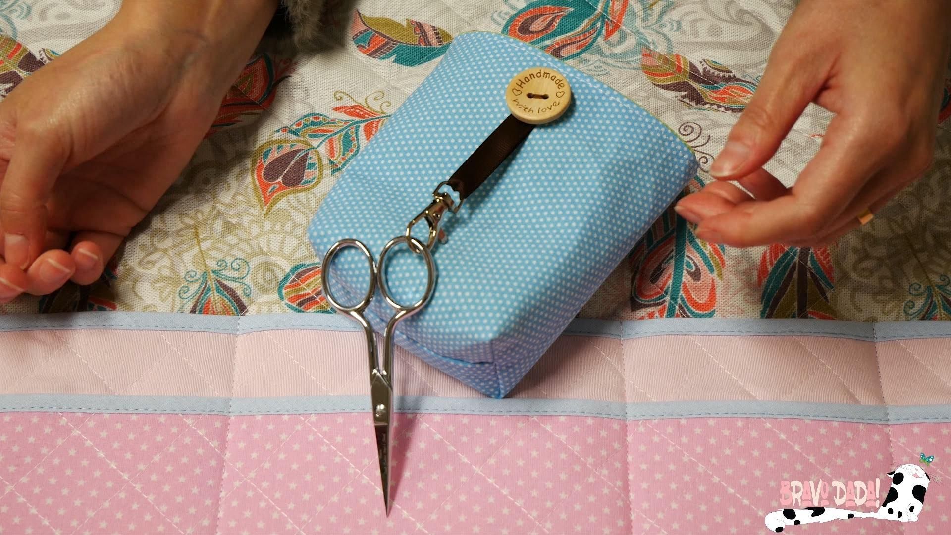 DIY How to Make a Quilted Sewing Machine Mat With Pockets and Thread ...