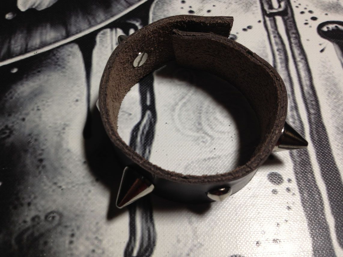 Leather Spiked Cuff From Scratch : 16 Steps - Instructables