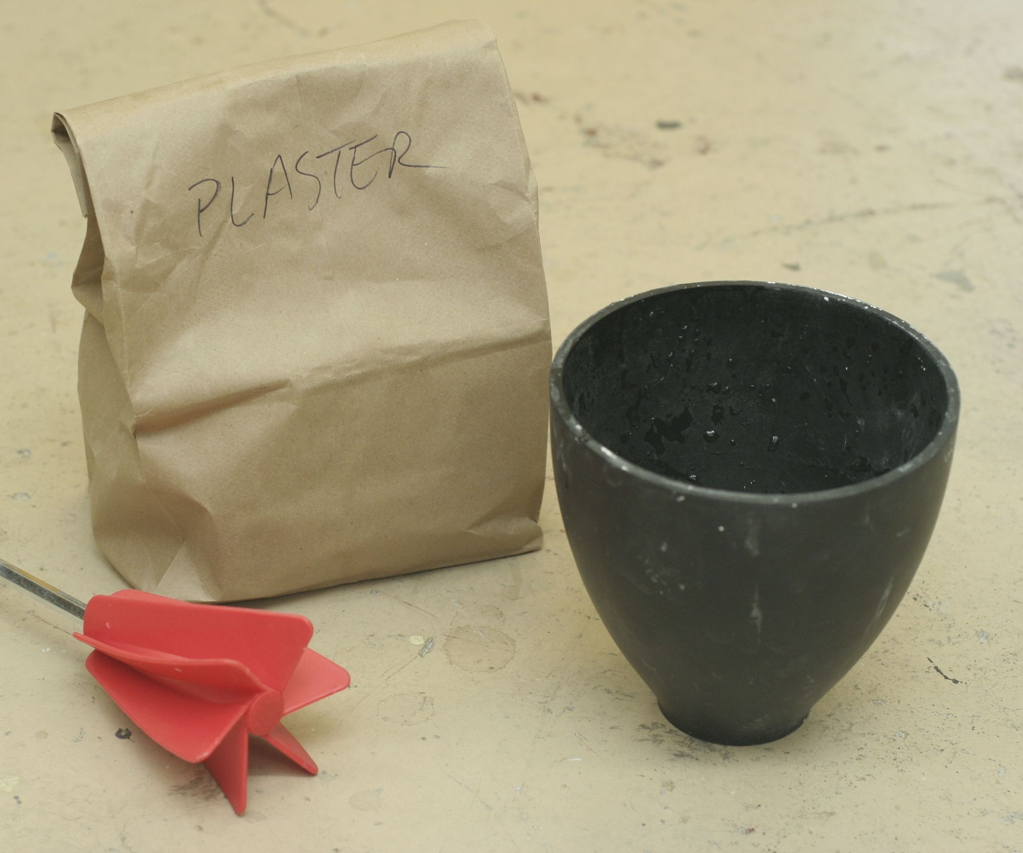 Mixing Plaster : 7 Steps (with Pictures) - Instructables